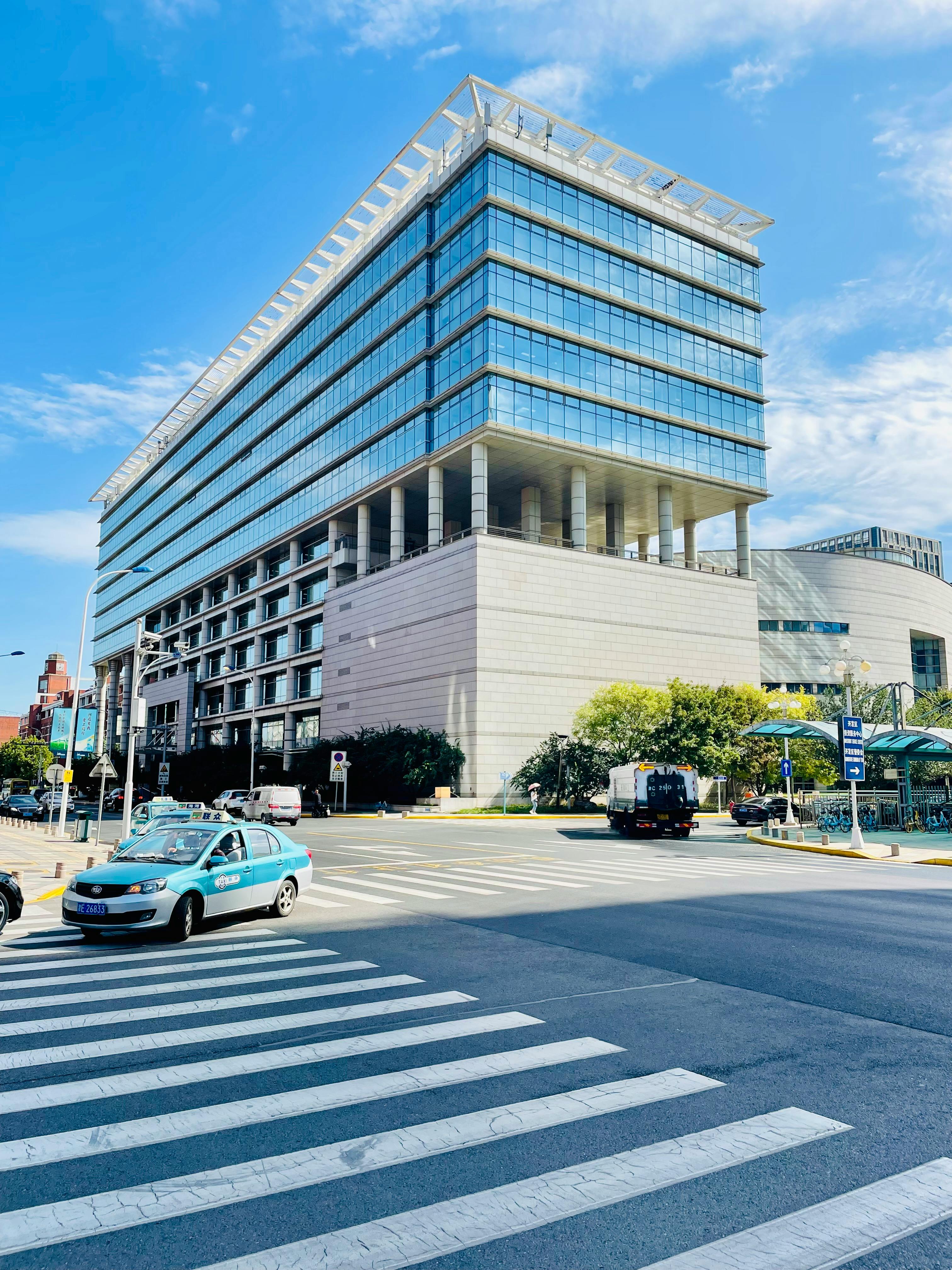 The One on One Building in Luxembourg · Free Stock Photo