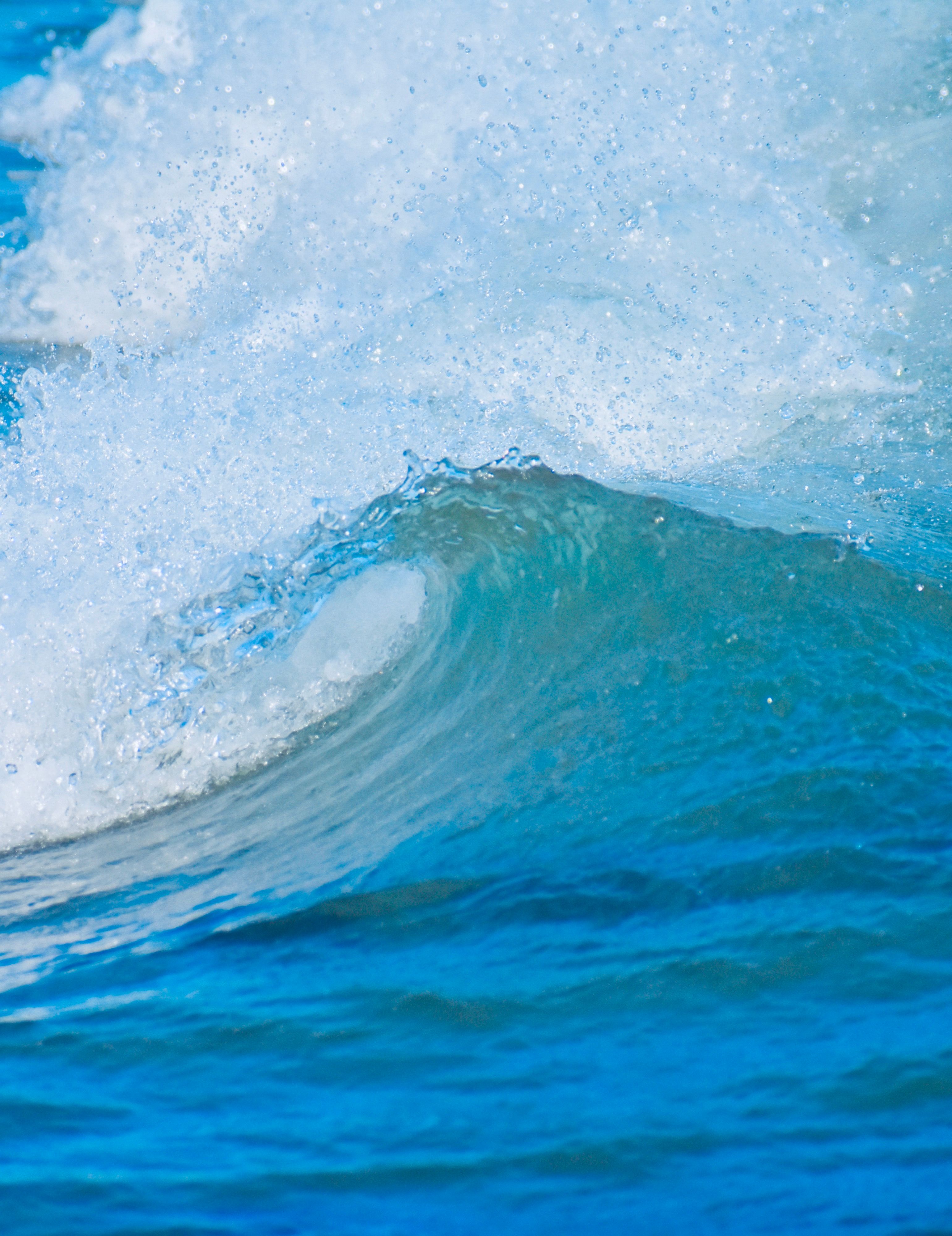Blue Ocean Waves · Free Stock Photo