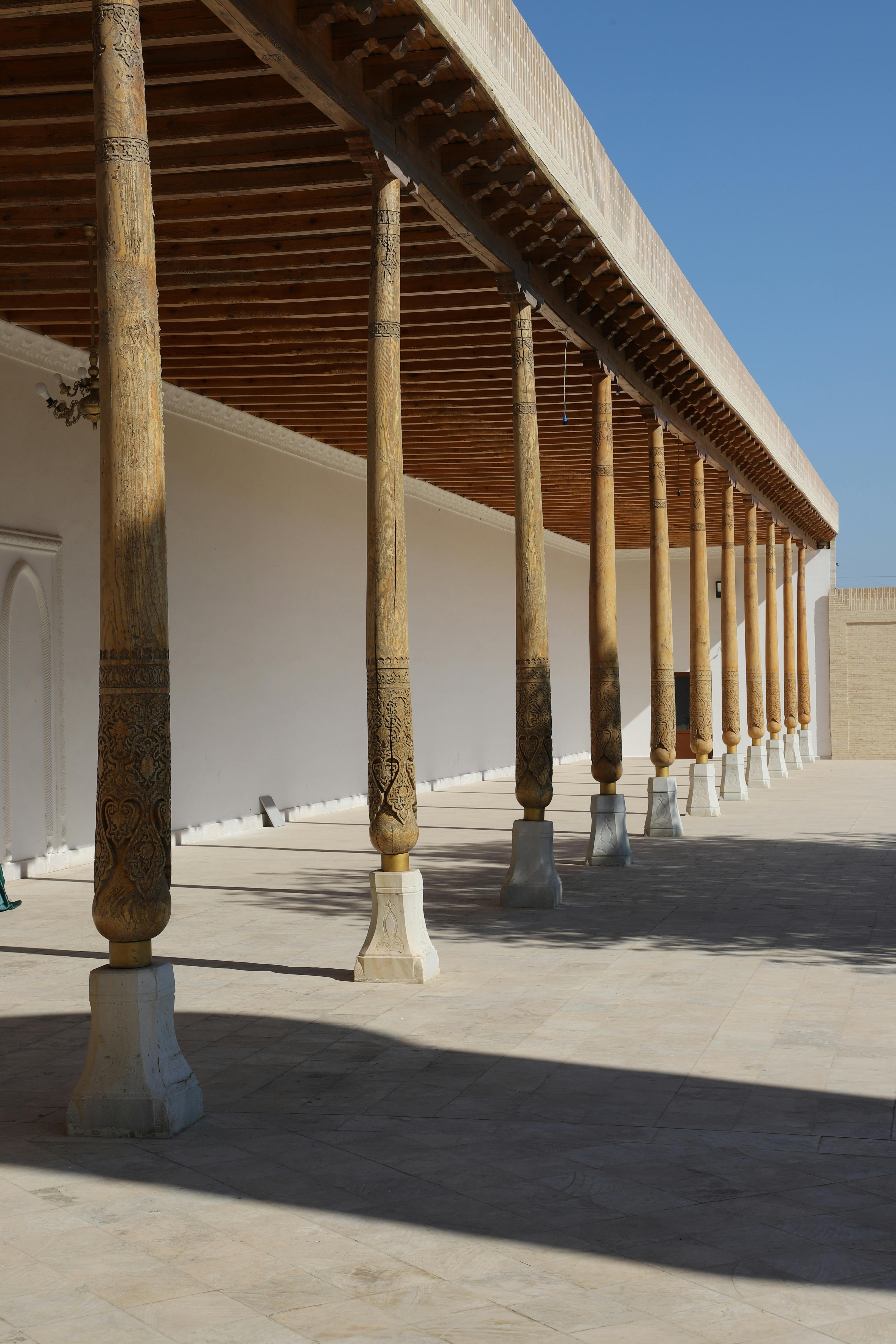 Building Exterior with Columns · Free Stock Photo