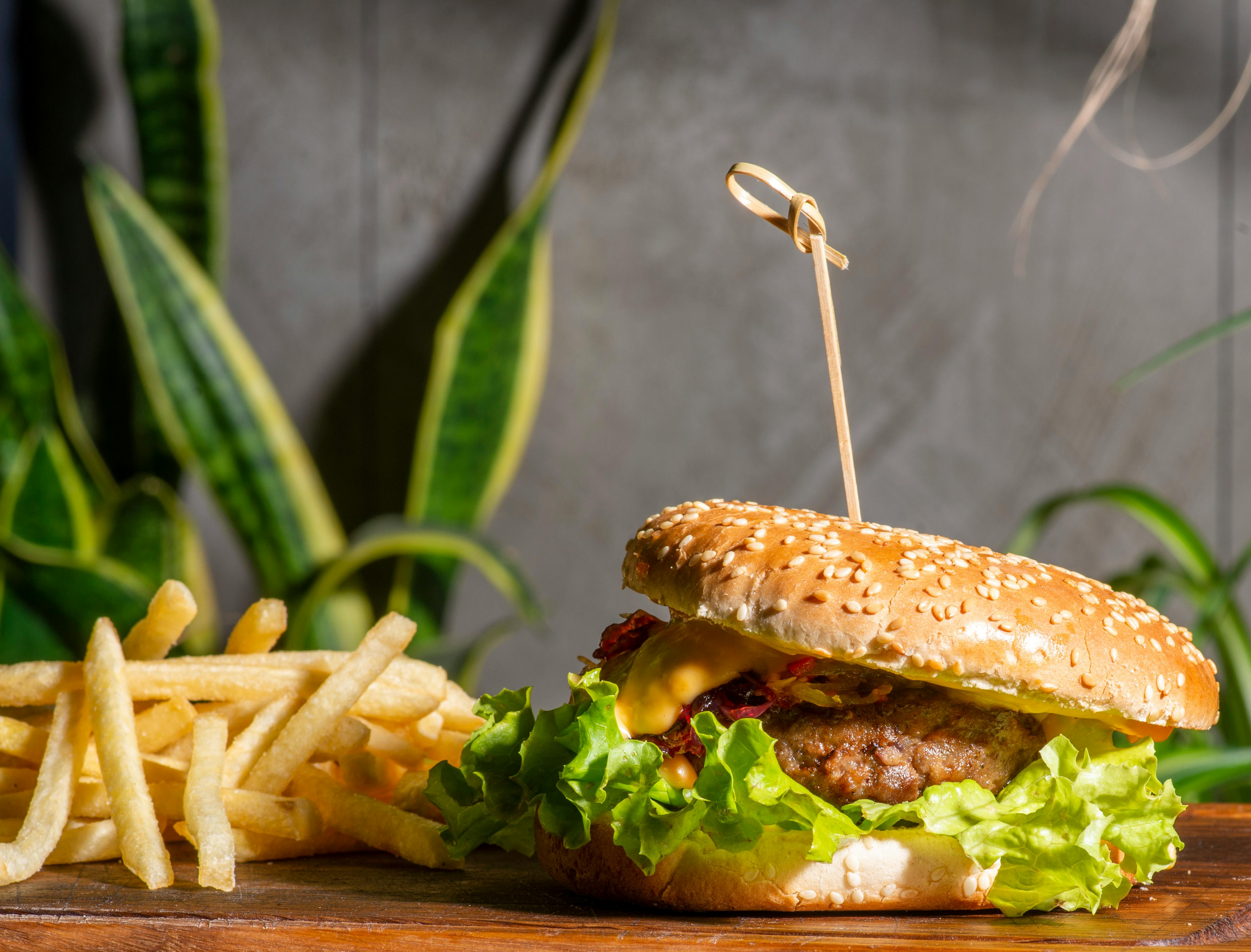 Mcdo Burger Photos, Download Free Mcdo Burger Stock Photos & HD Images