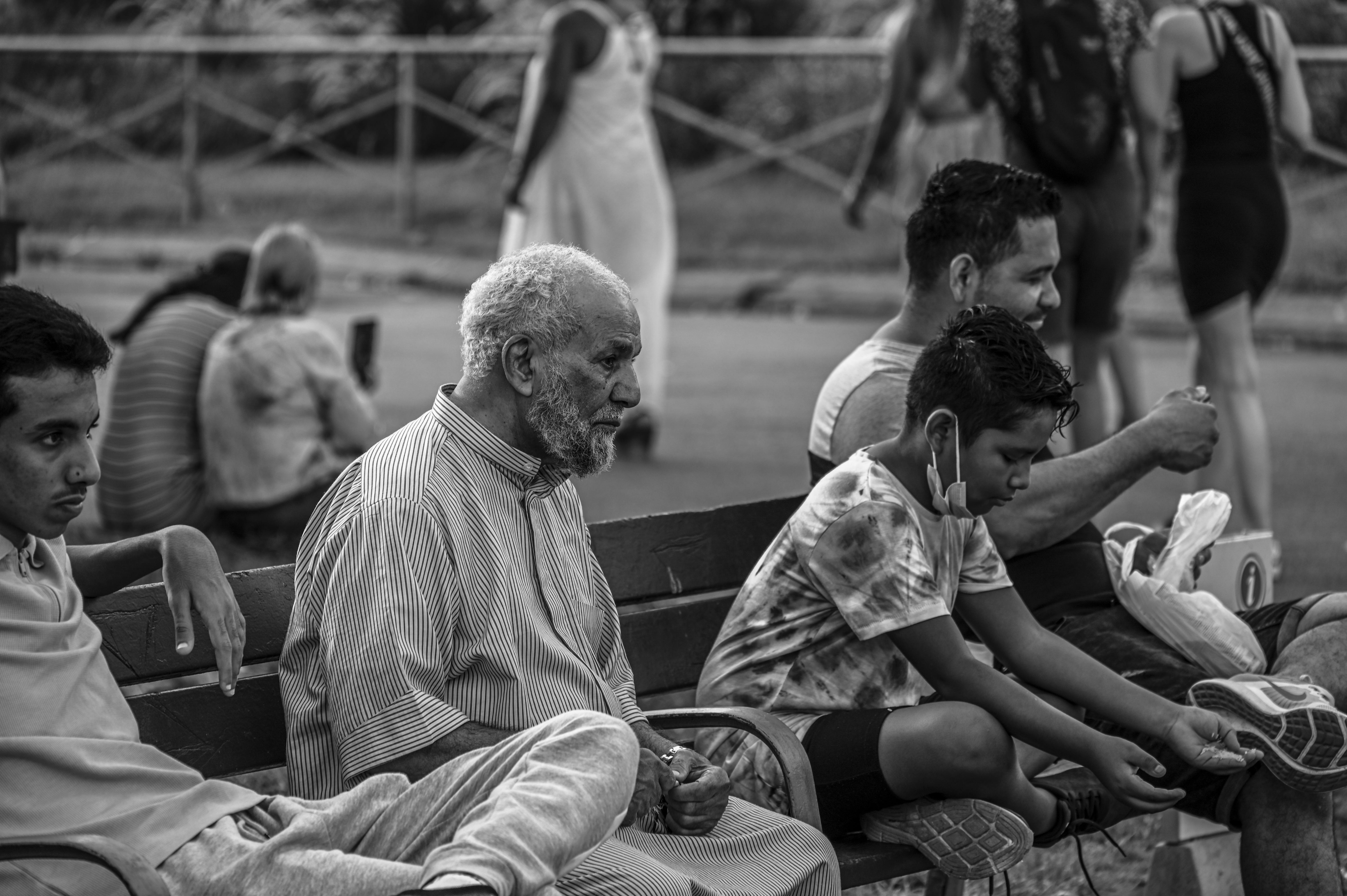 Poeple Together Photos, Download The BEST Free Poeple Together Stock ...