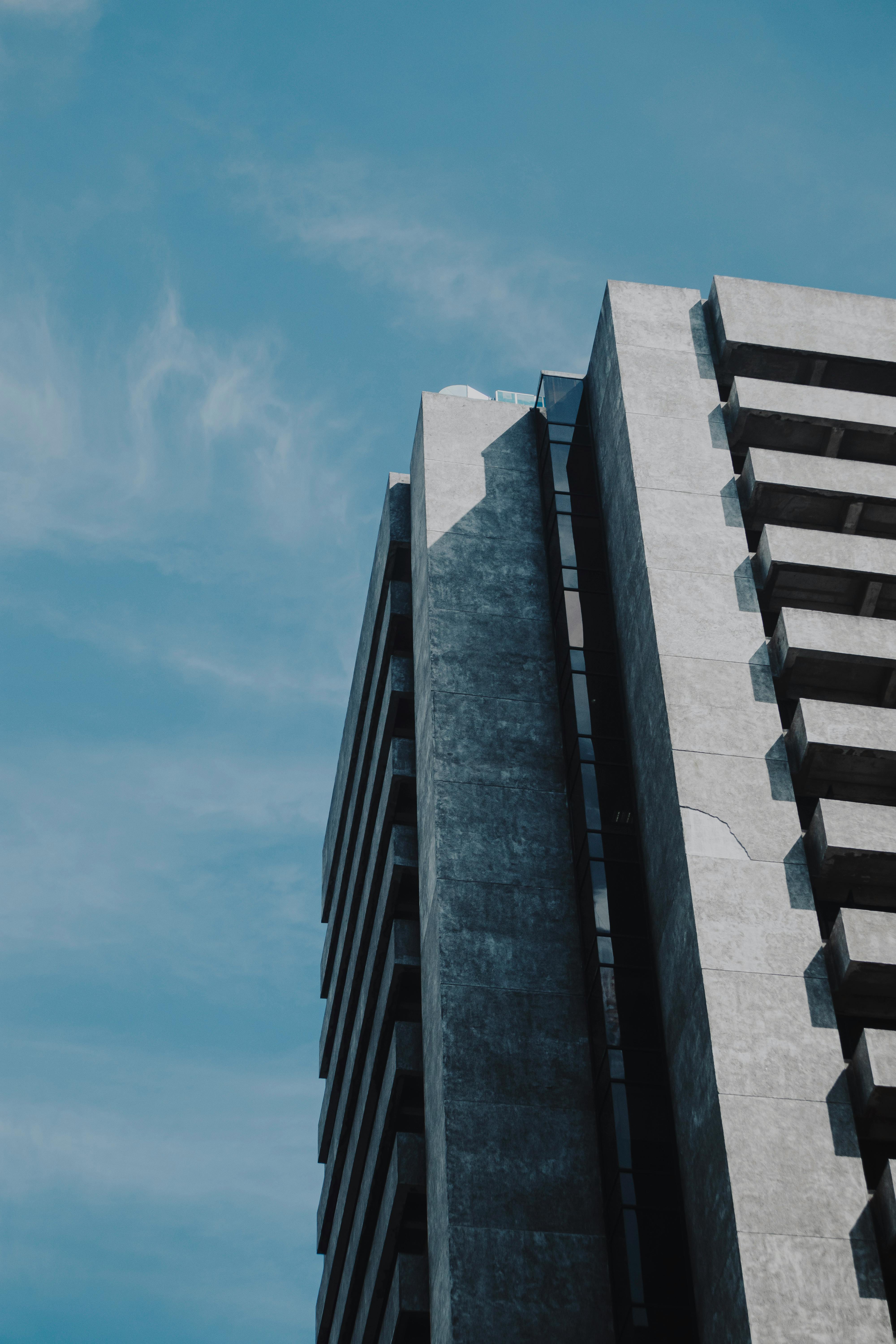 Shadow on Building Wall · Free Stock Photo