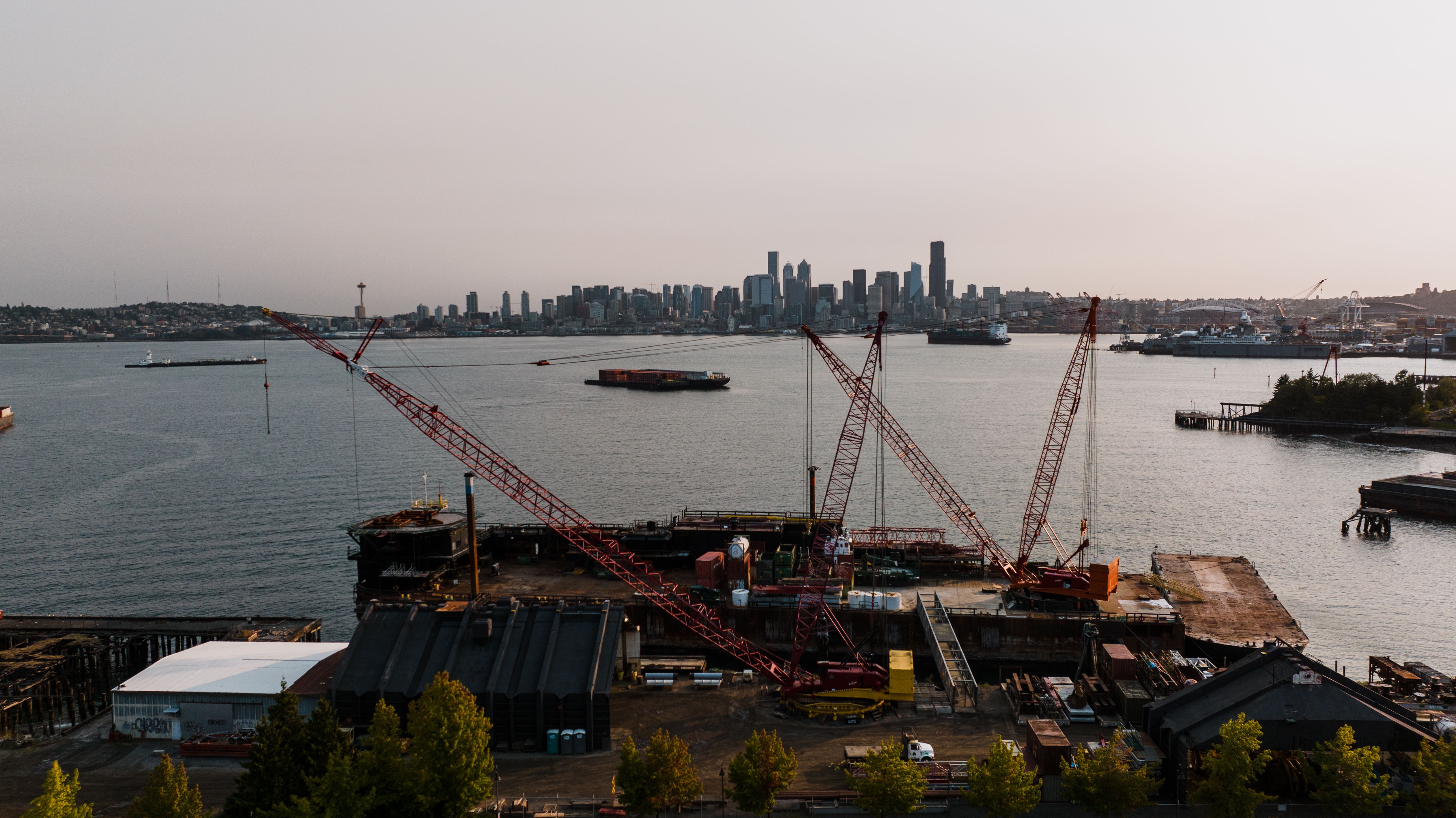 Industrial District at the Sea · Free Stock Photo
