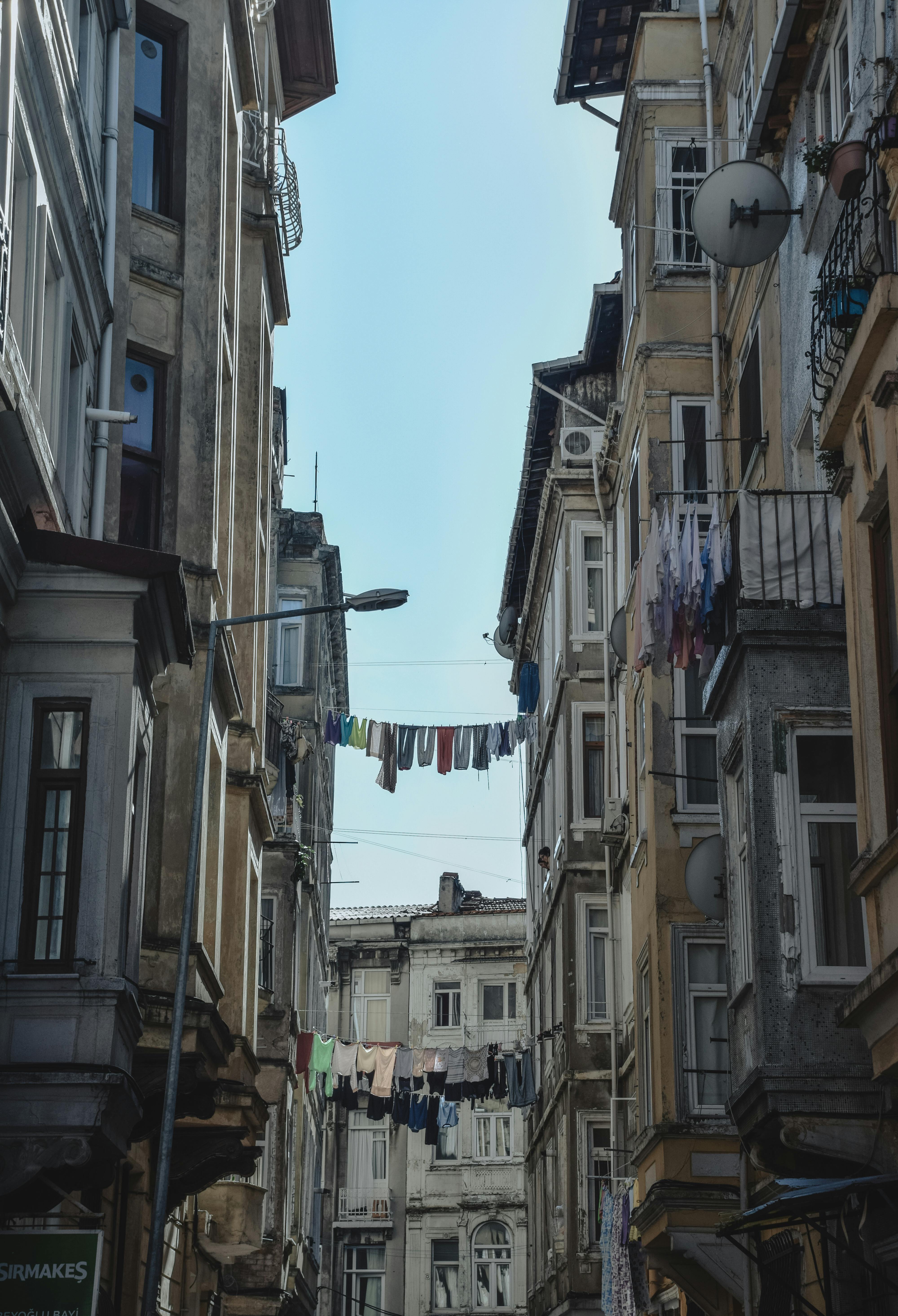 Urban Tenement with Columns · Free Stock Photo