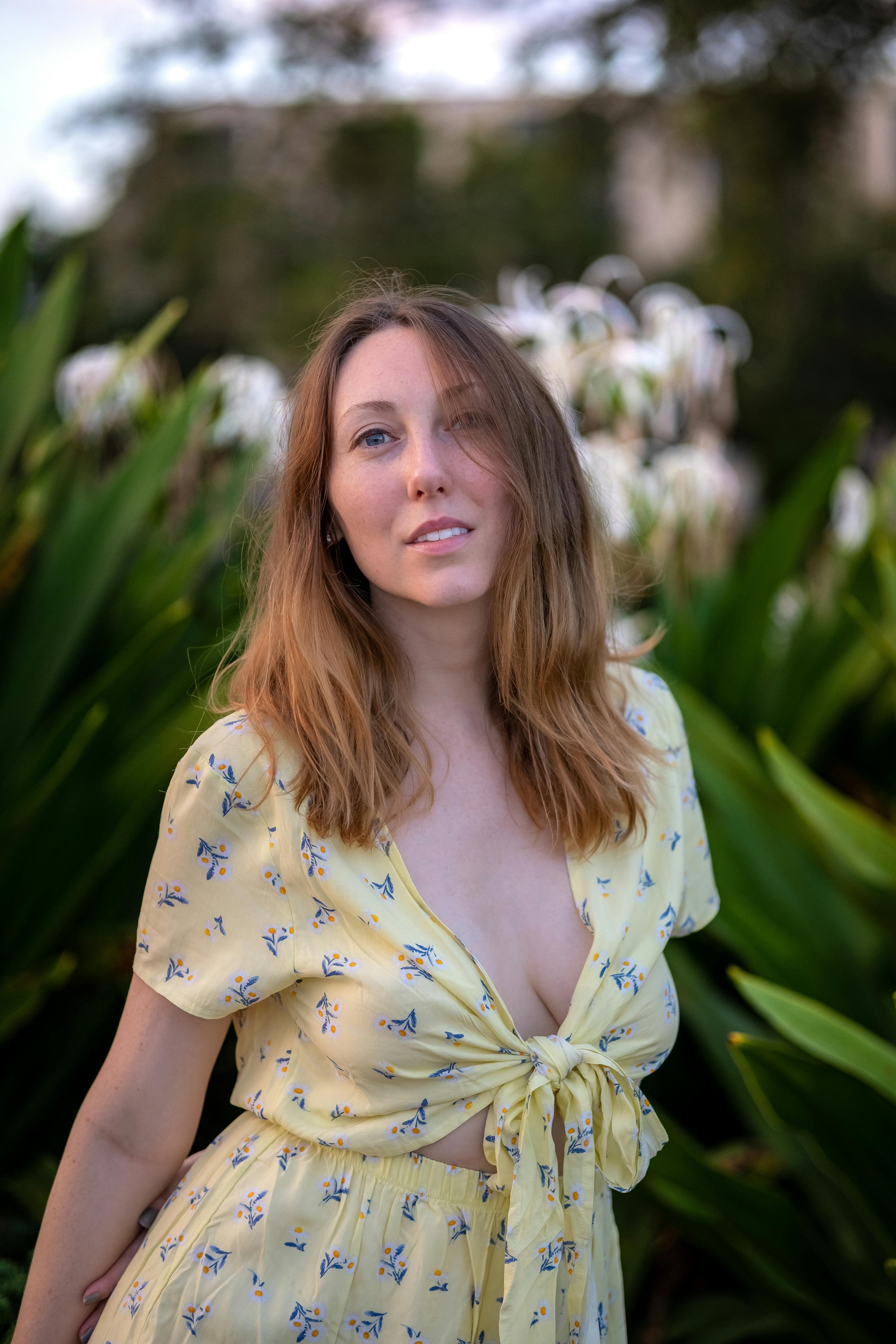 Floral Bottom Photos, Download The BEST Free Floral Bottom Stock Photos ...