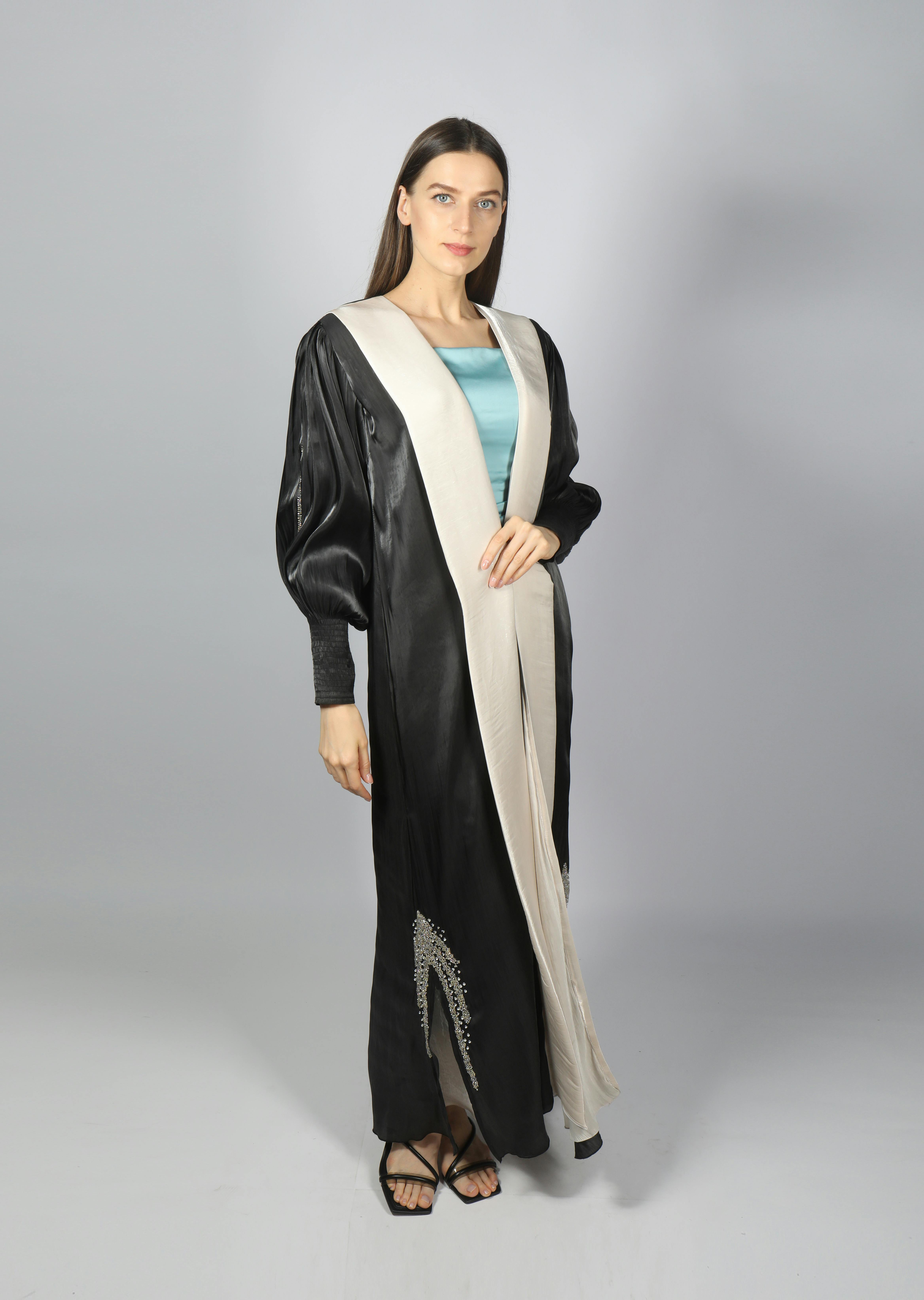 Abaya Model Photos, Download The BEST Free Abaya Model Stock Photos ...