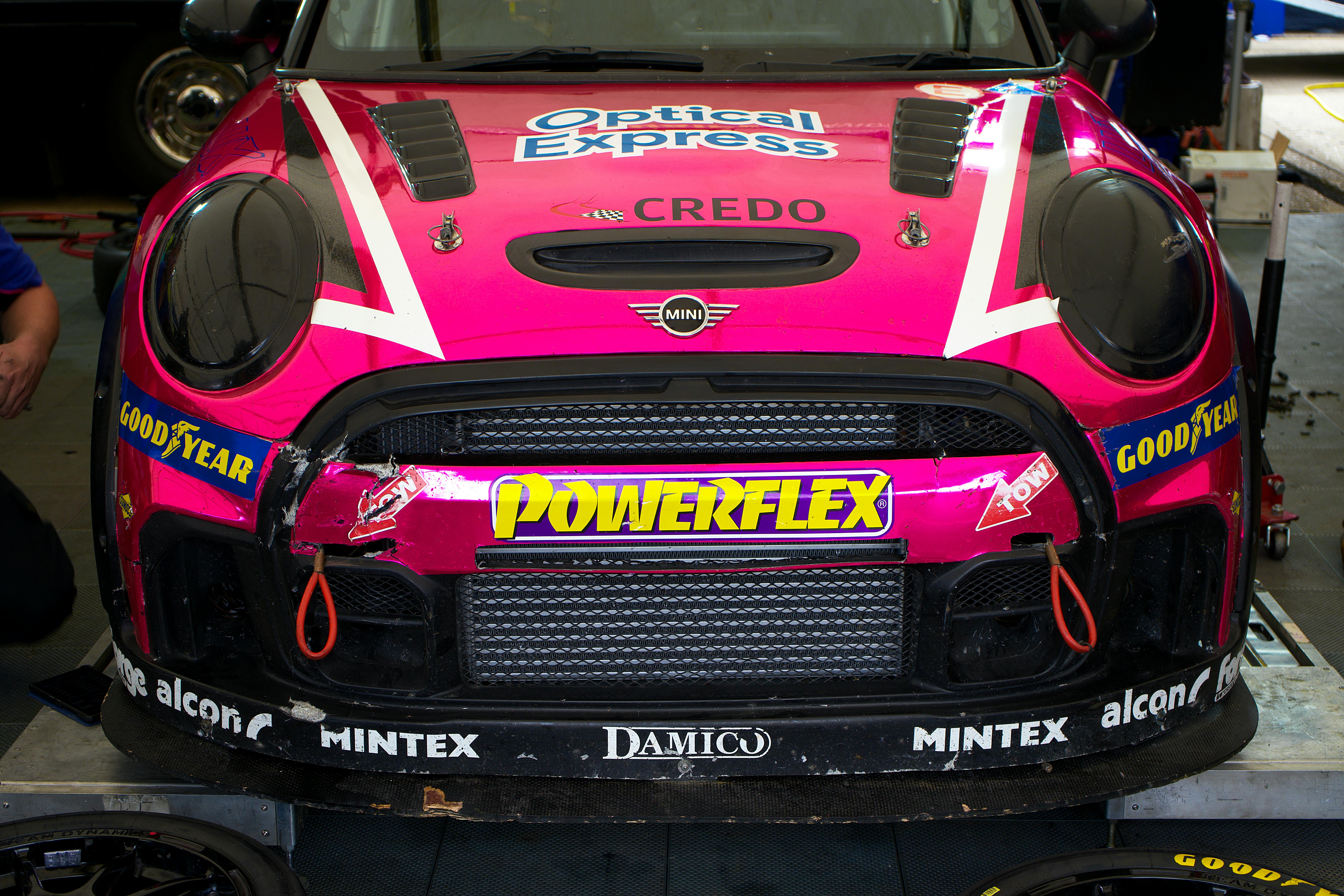 Front View of a Mini Cooper · Free Stock Photo