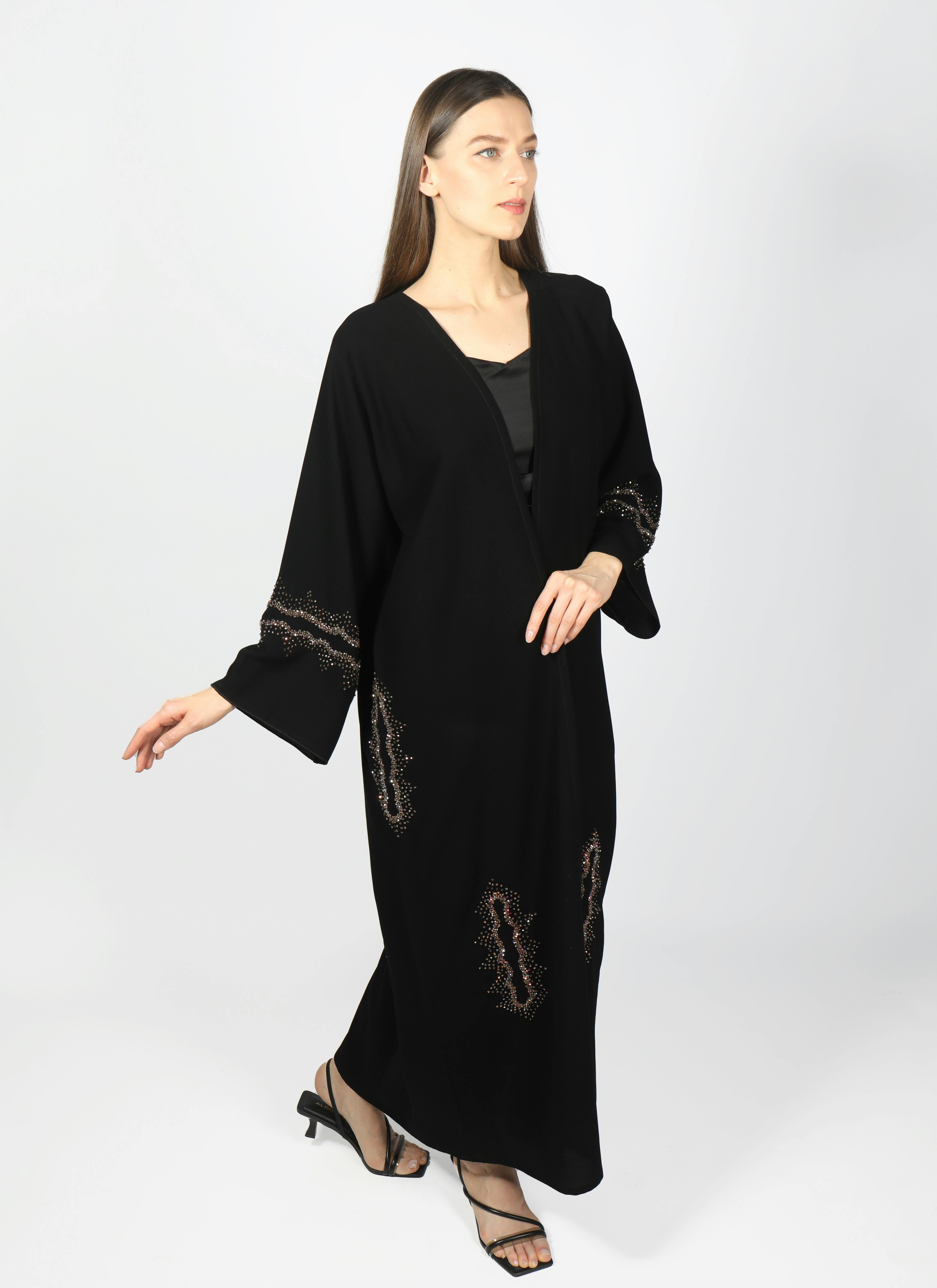 Abaya Model Photos, Download The BEST Free Abaya Model Stock Photos ...