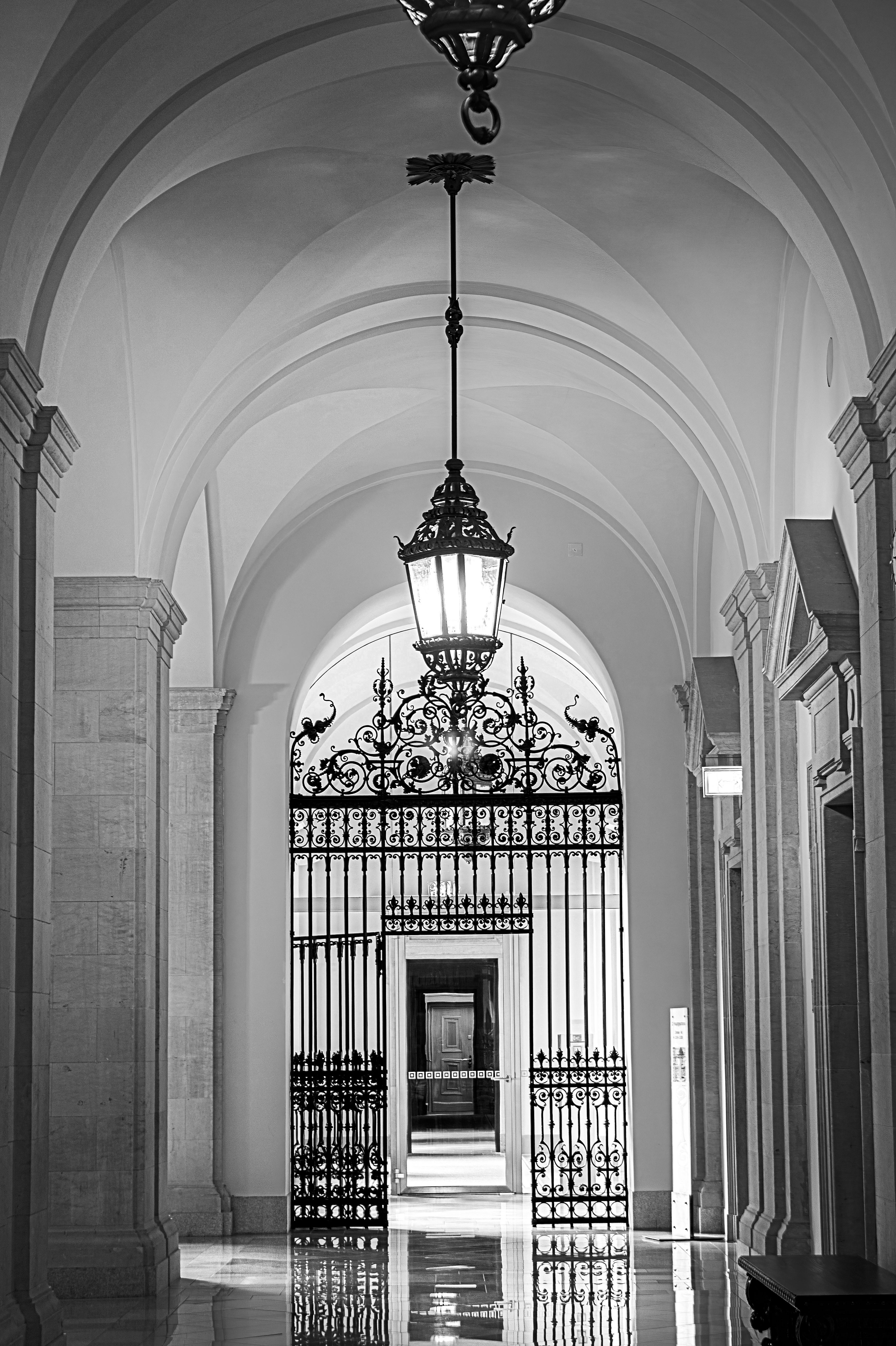 Grayscale Photo of a Building · Free Stock Photo