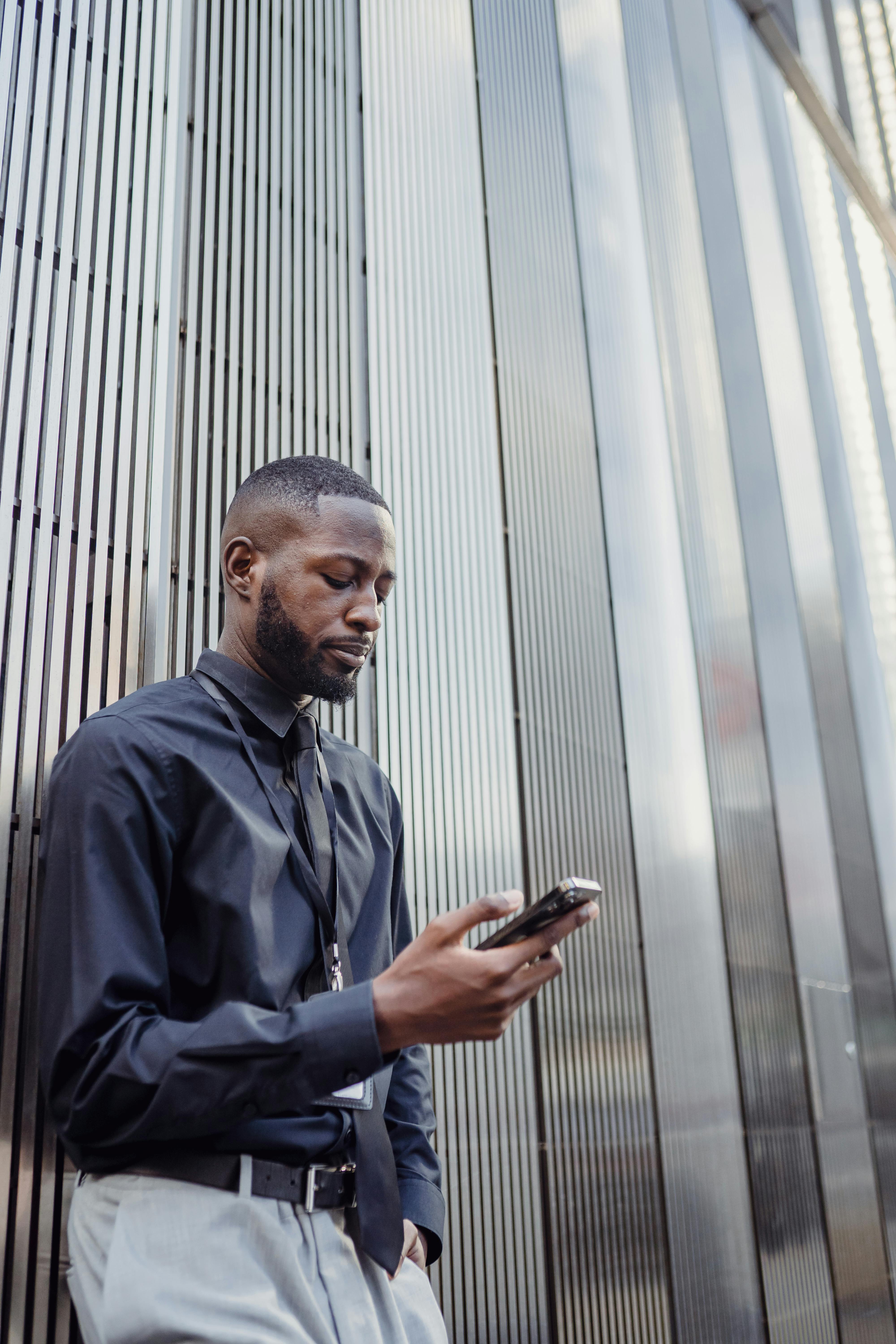 Two People with a Smart Phone · Free Stock Photo