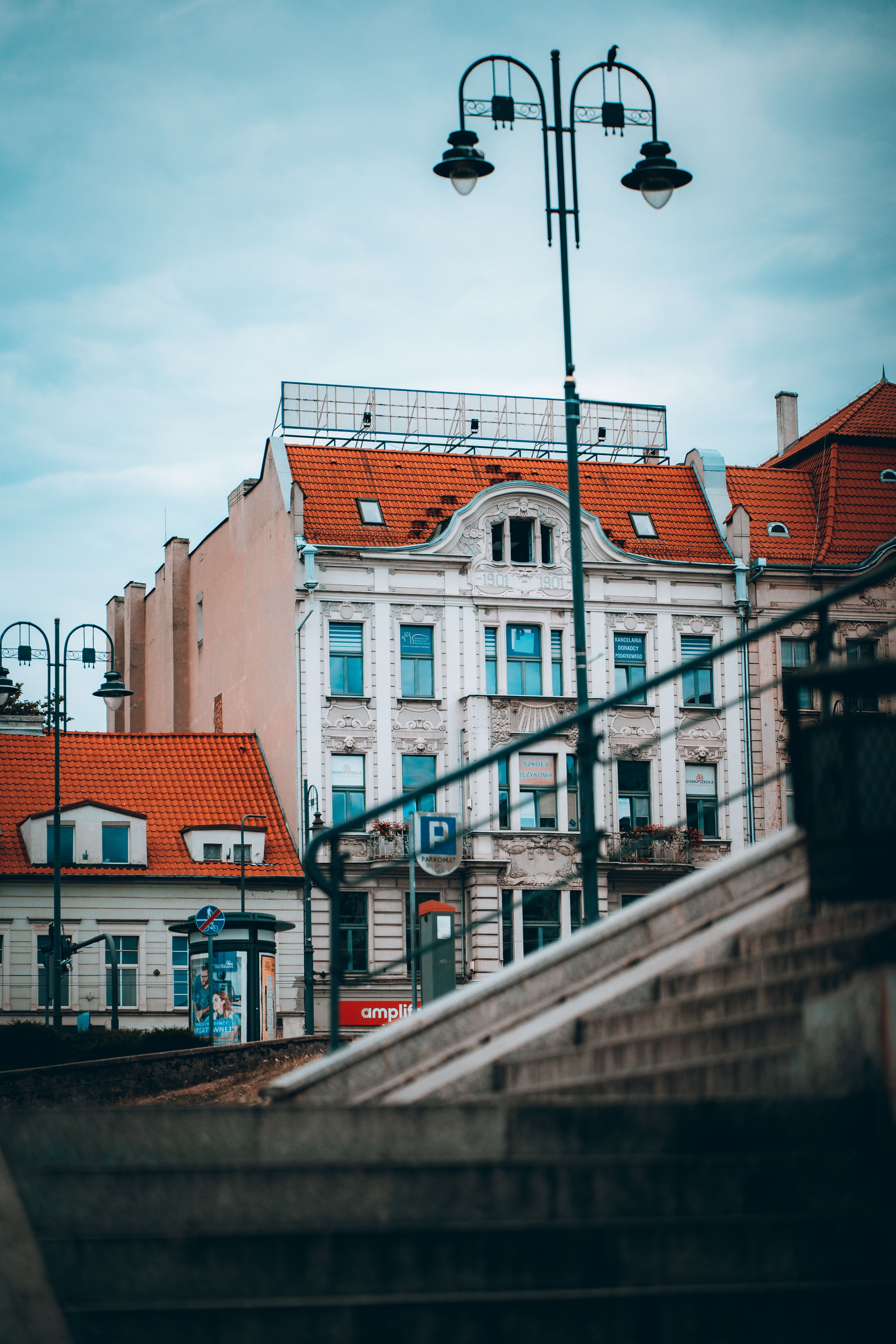 Exterior Design of an Old Building in the City · Free Stock Photo