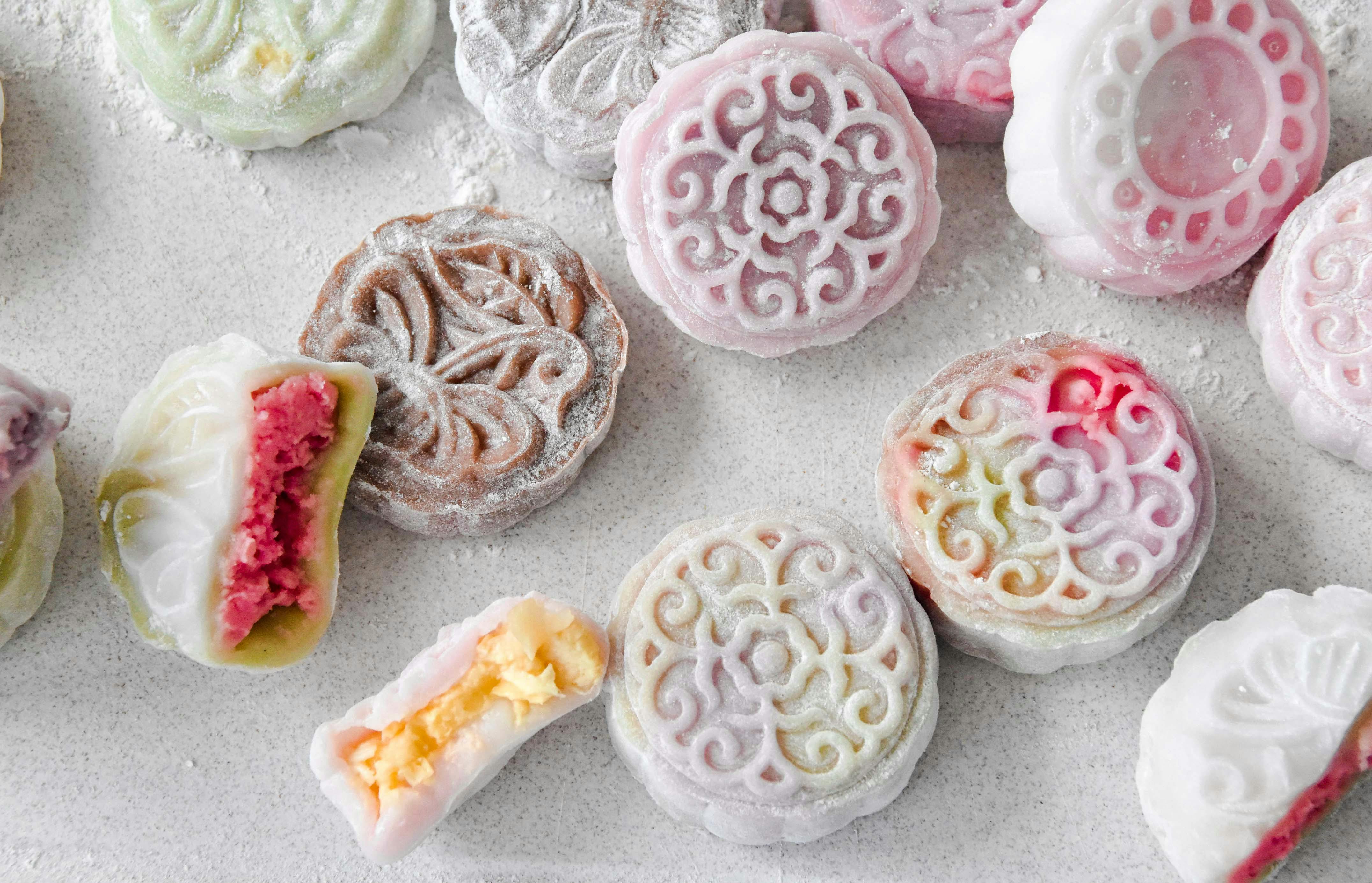 Sweets on a Tray · Free Stock Photo