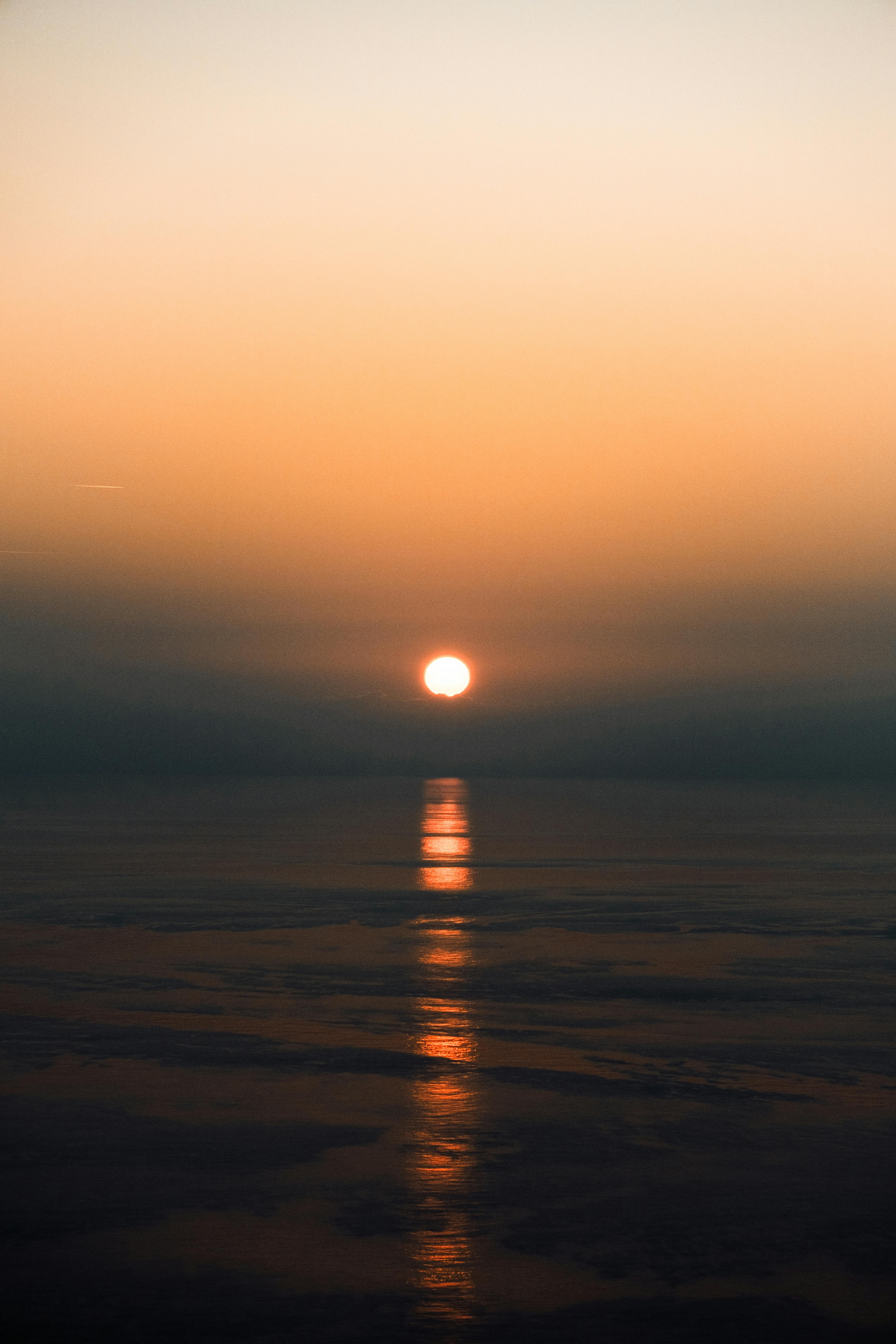 Sunset Reflection of the Sun on the Ocean · Free Stock Photo