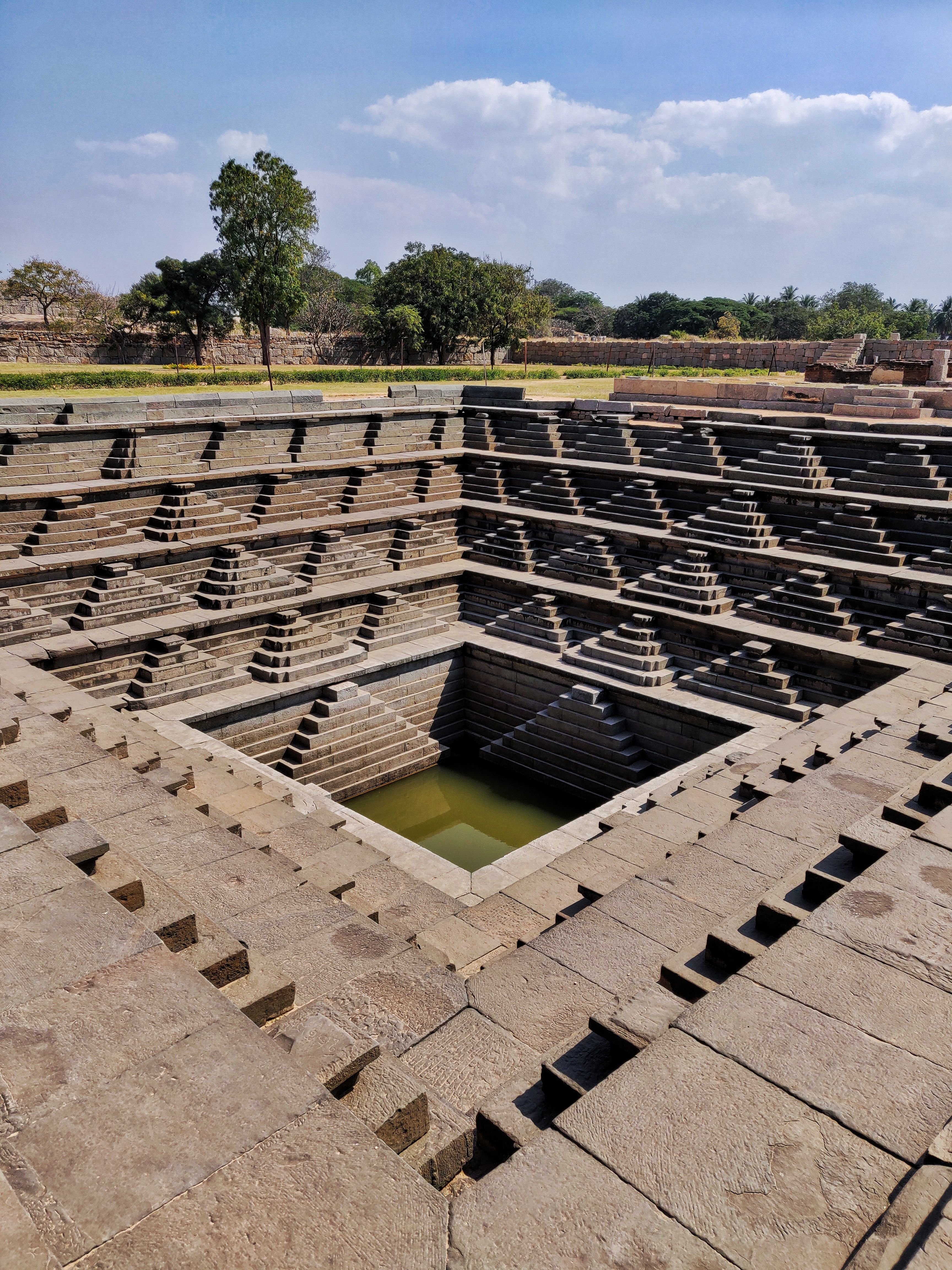 Pond in Ancient Temple · Free Stock Photo