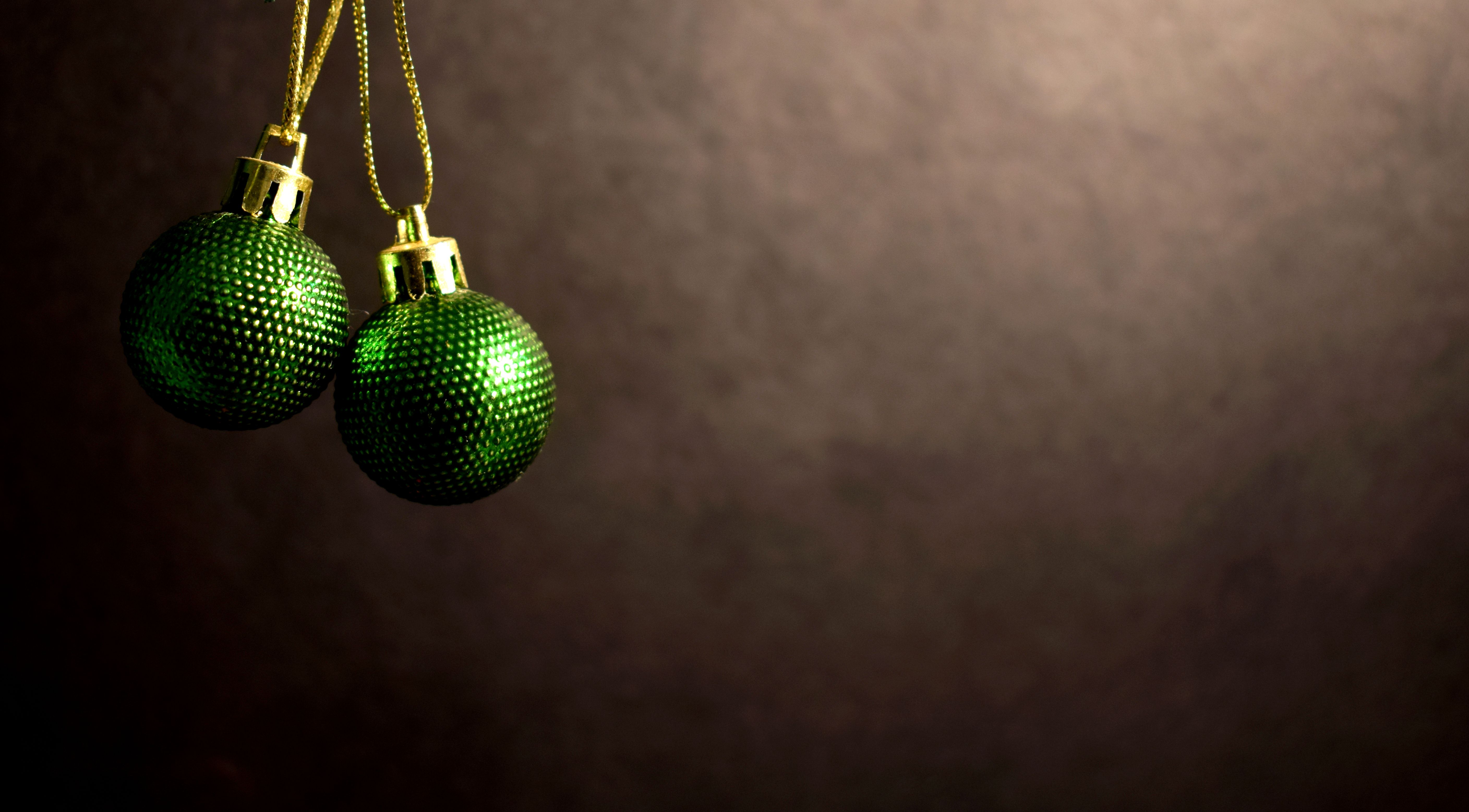 Close Up Photo of a Christmas Ball · Free Stock Photo