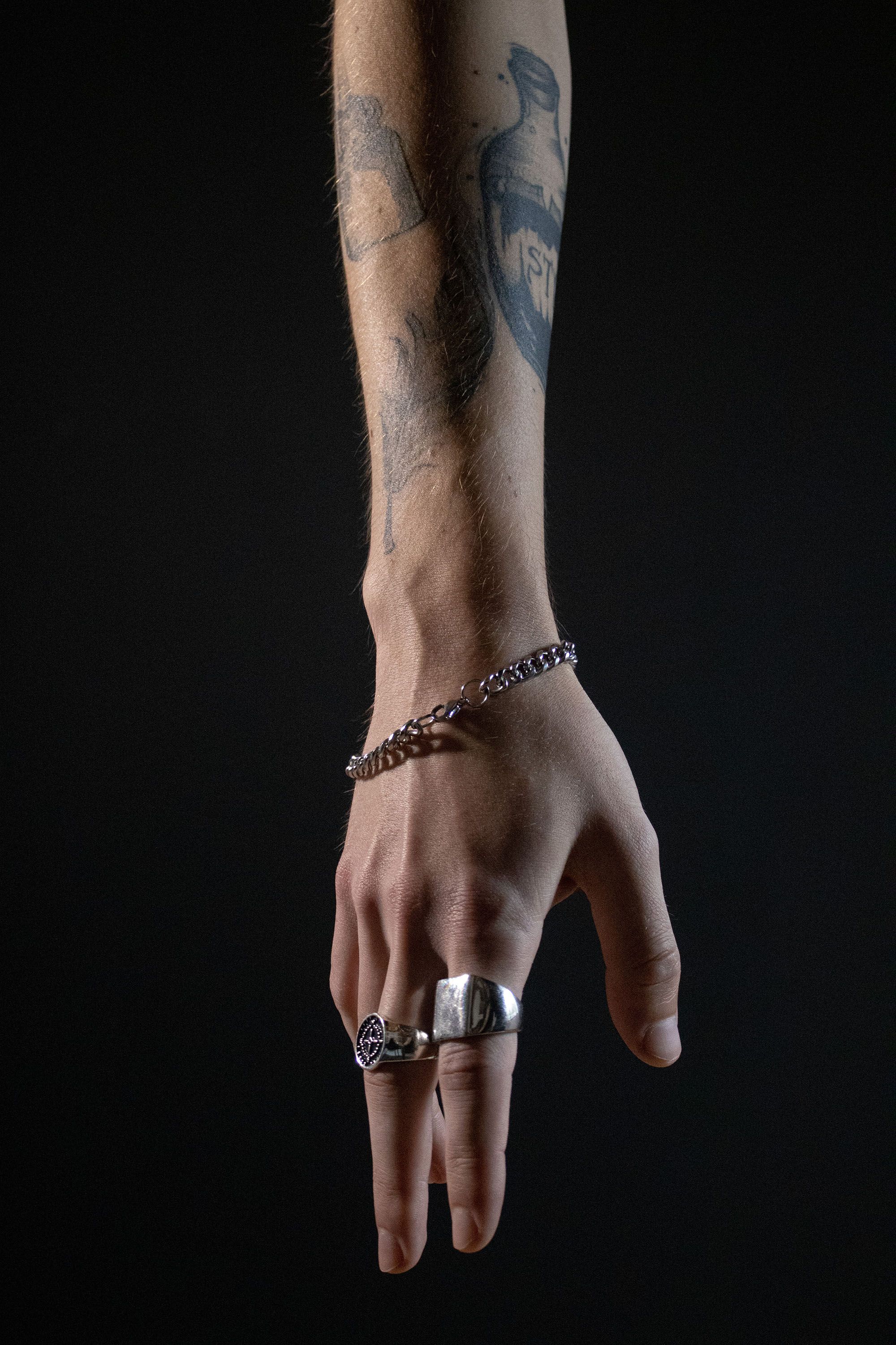 Close Up Shot of a Human Hand · Free Stock Photo