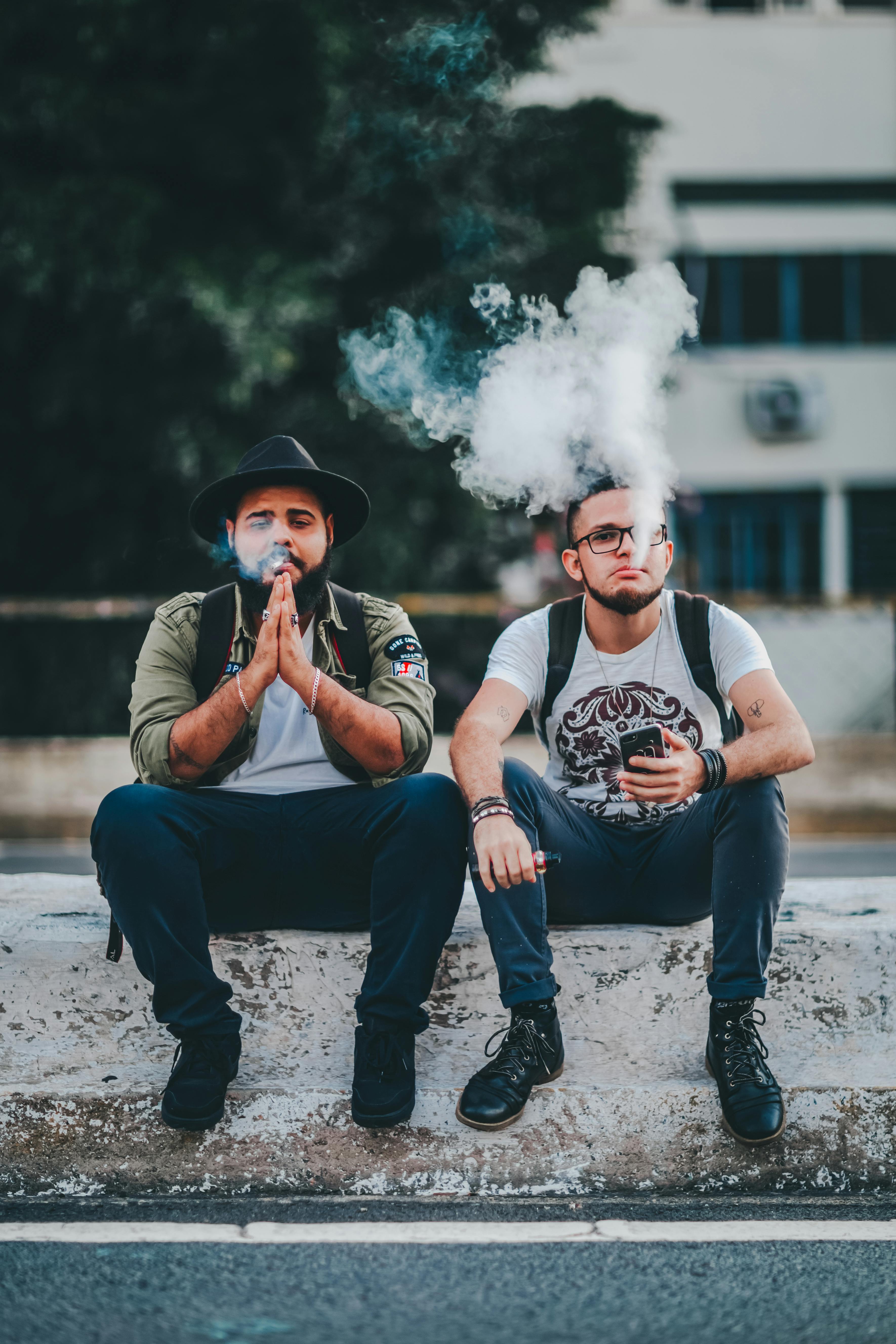 Lofi Relaxing Smoking Photos, Download The BEST Free Lofi Relaxing ...