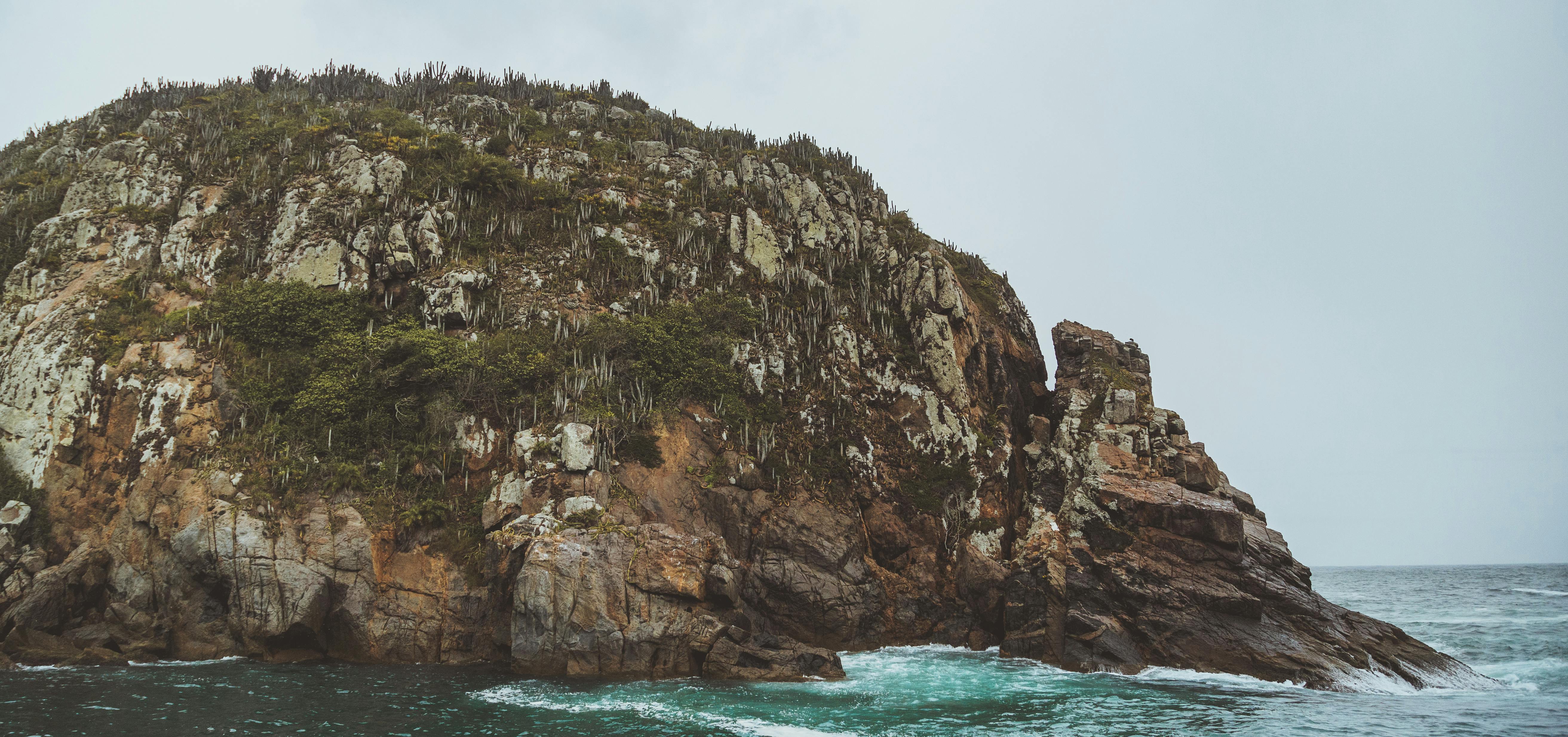 Rocks on Sea Shore · Free Stock Photo