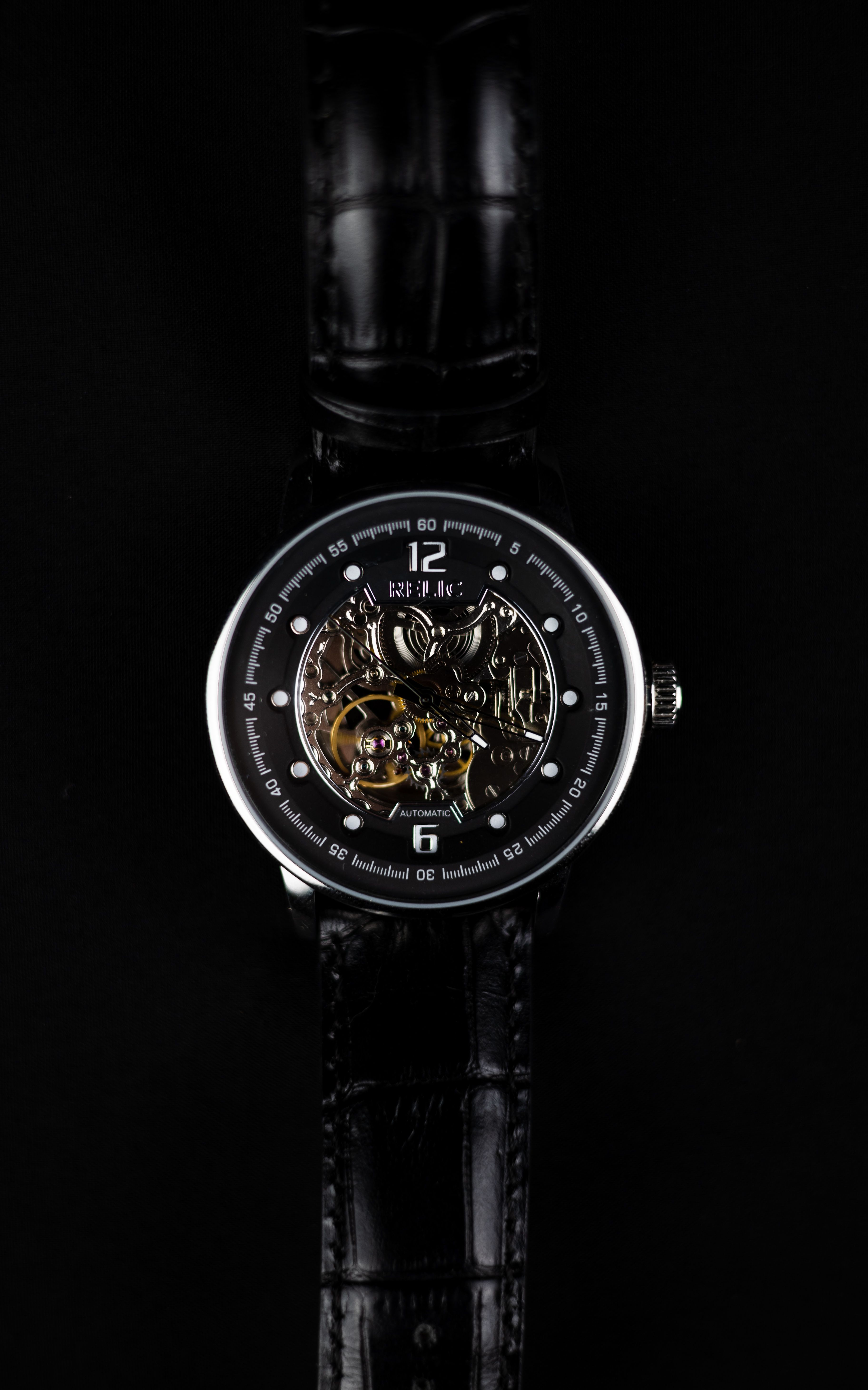 Silver Analog Wristwatch · Free Stock Photo