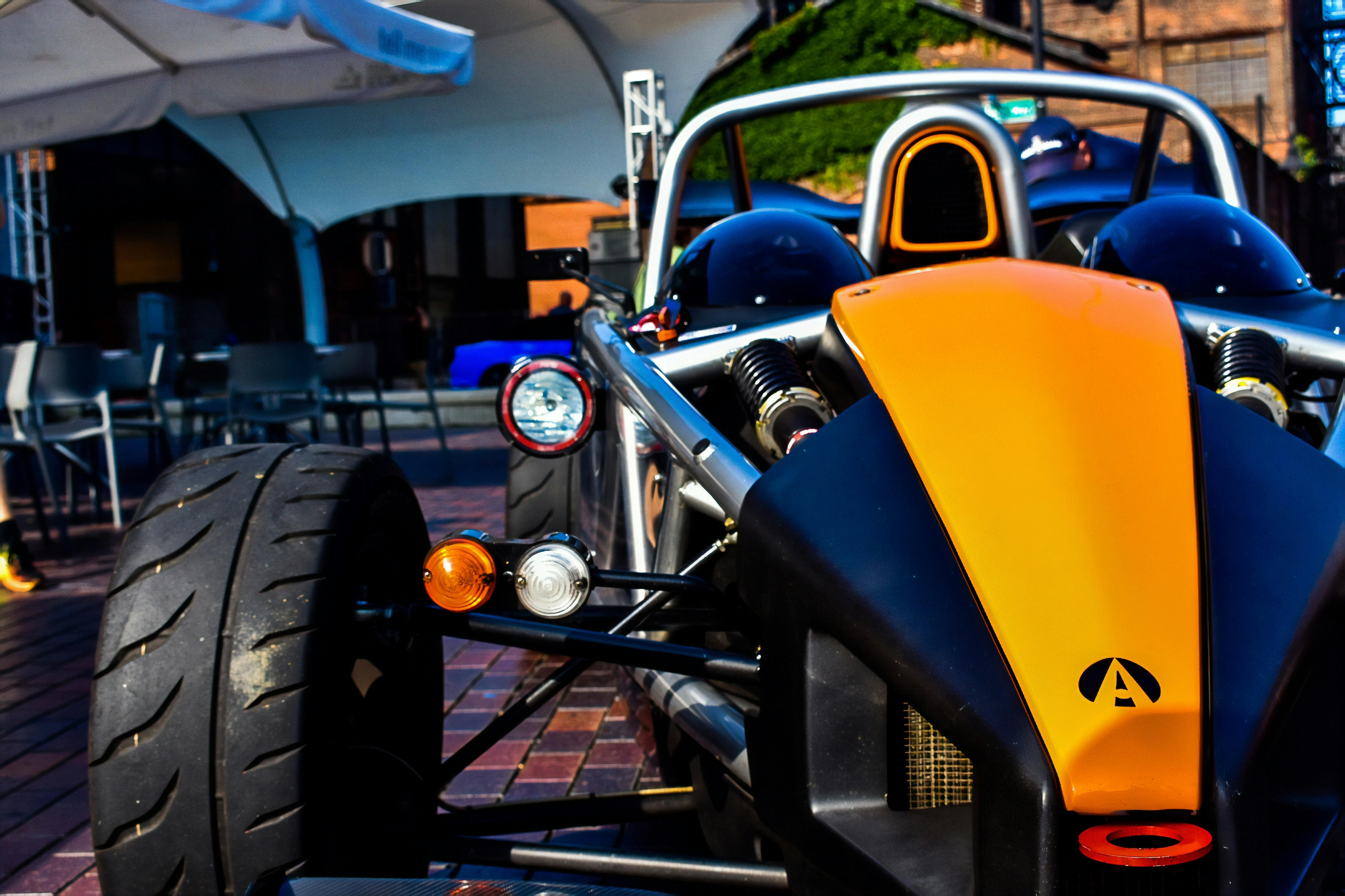 Cars 9个图片和视频，由Ali Beig收藏