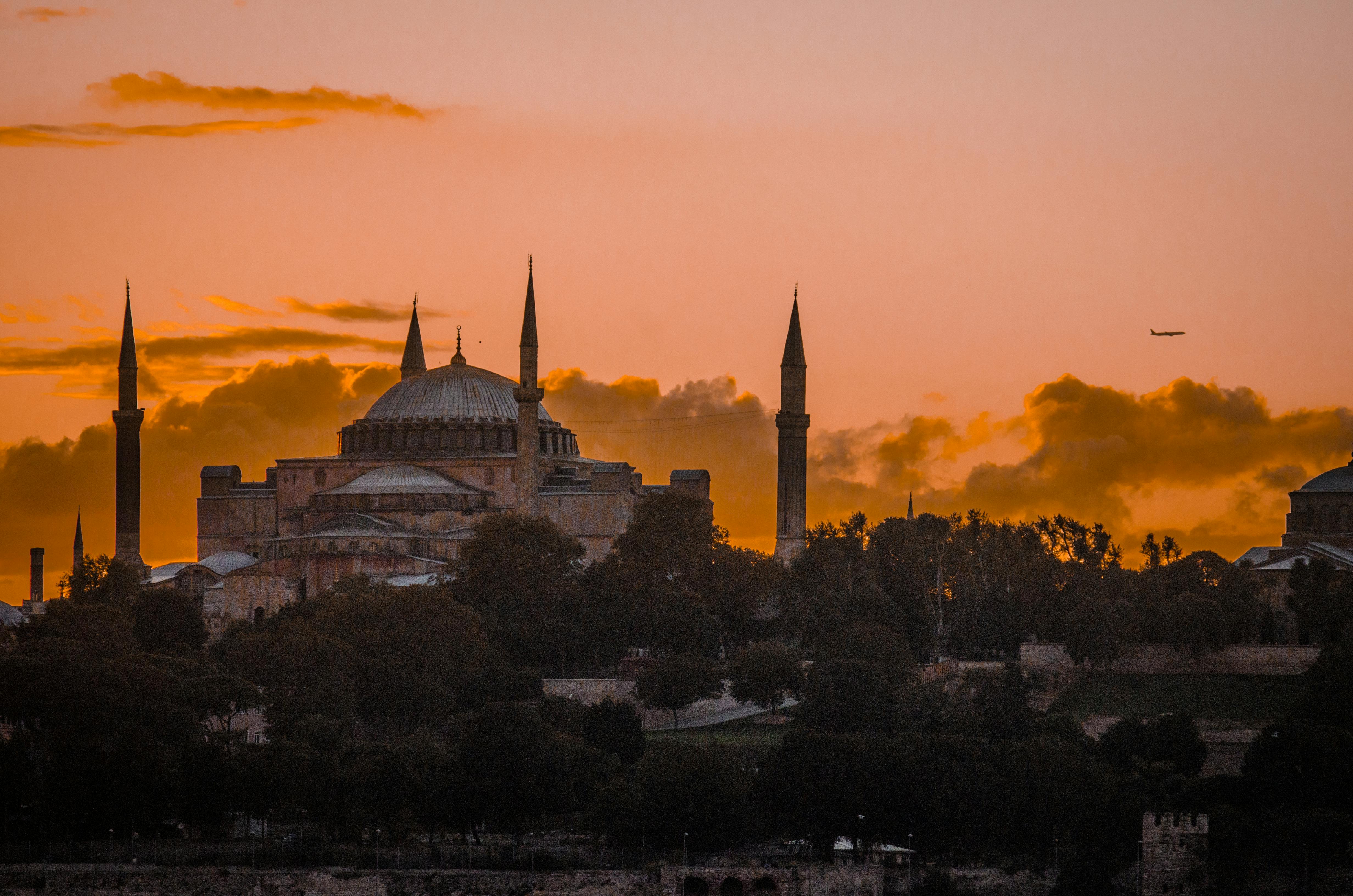 Hagia Sophia at Sunset, Istanbul, Turkey · Free Stock Photo