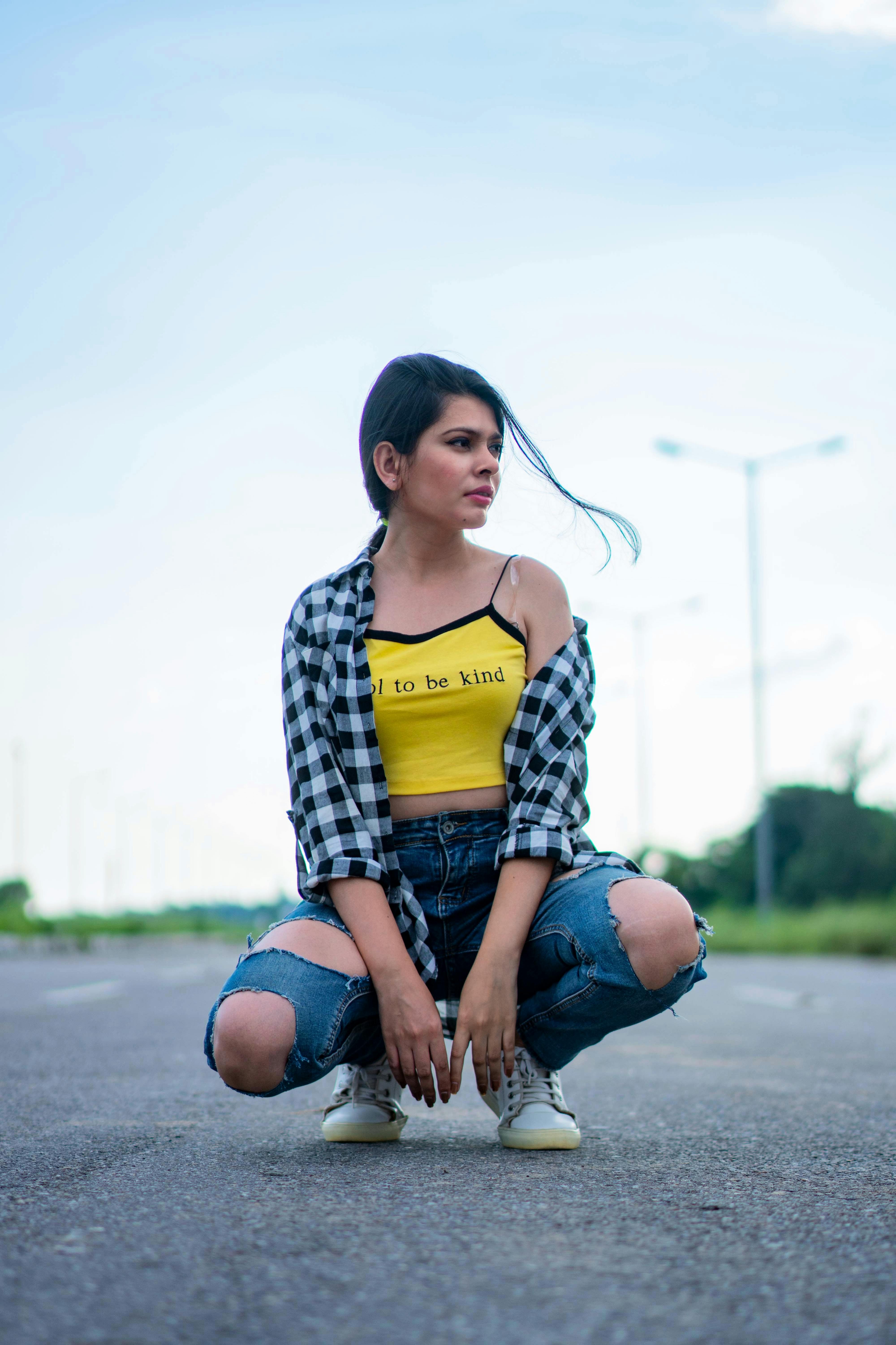 Looking Sidways Photos, Download Free Looking Sidways Stock Photos & HD ...