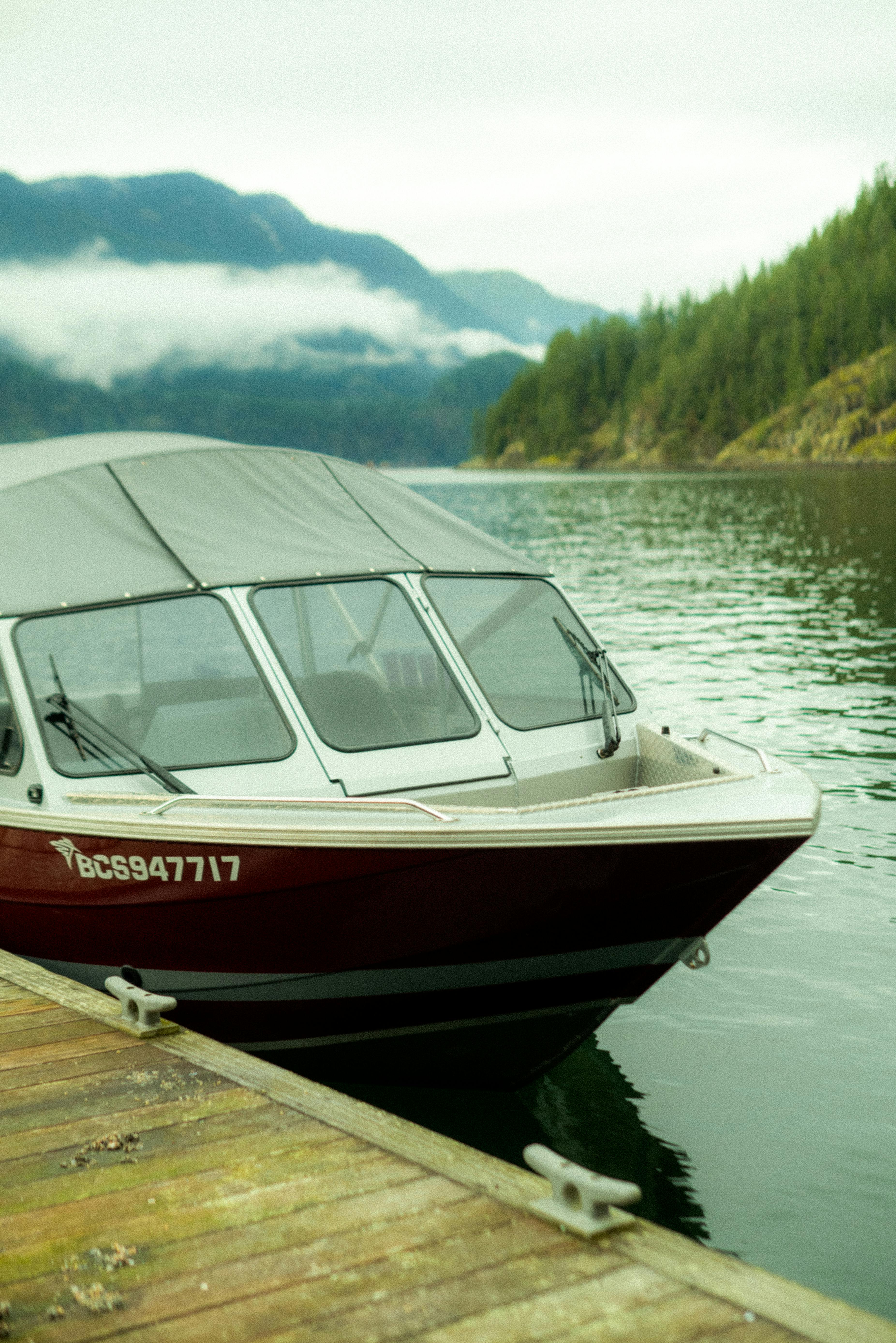 Little Red Boat at Sea · Free Stock Photo