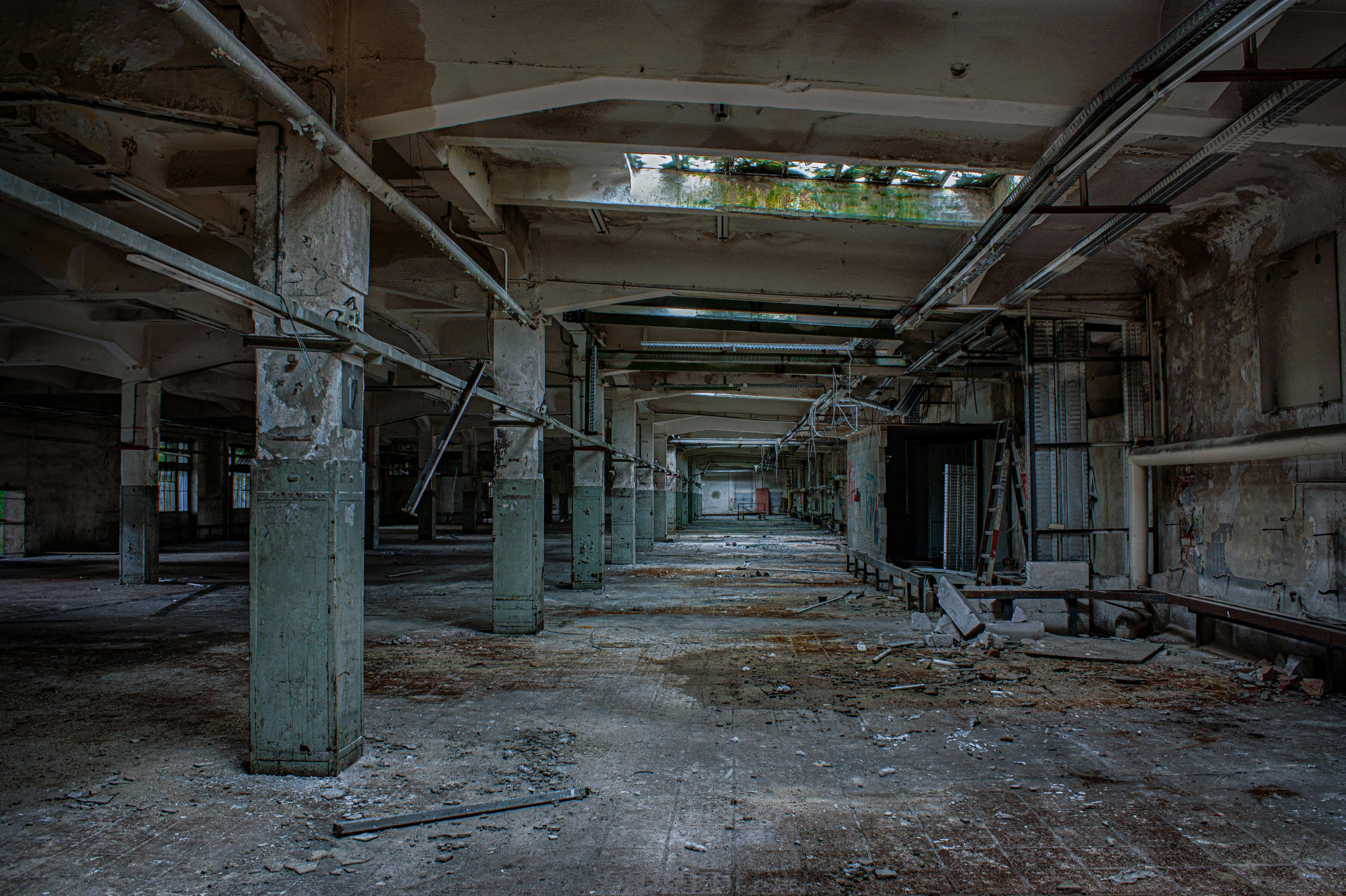 Inside of an Abandoned Building · Free Stock Photo