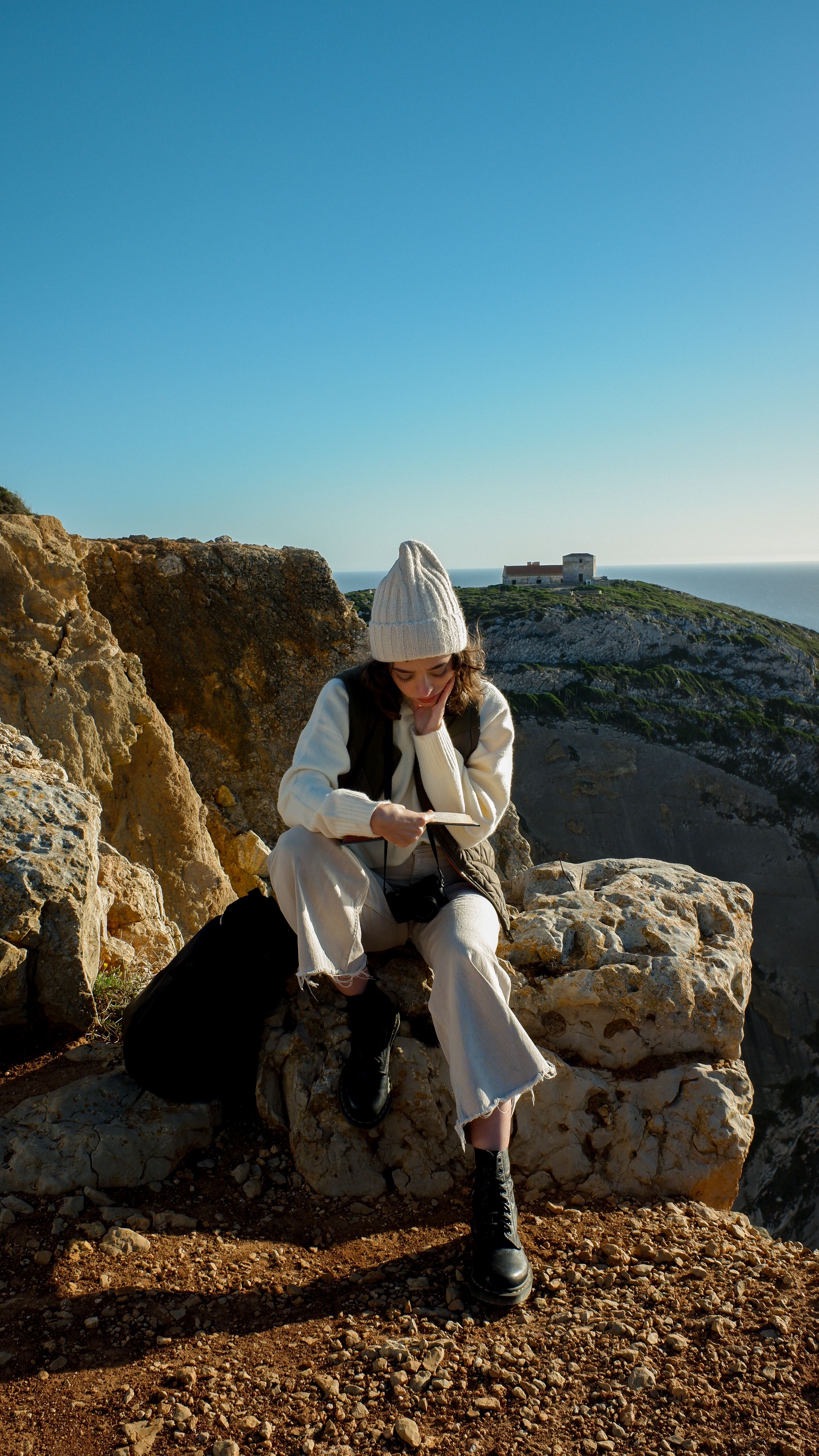 Cliff Sitting Photos, Download Free Cliff Sitting Stock Photos & HD Images