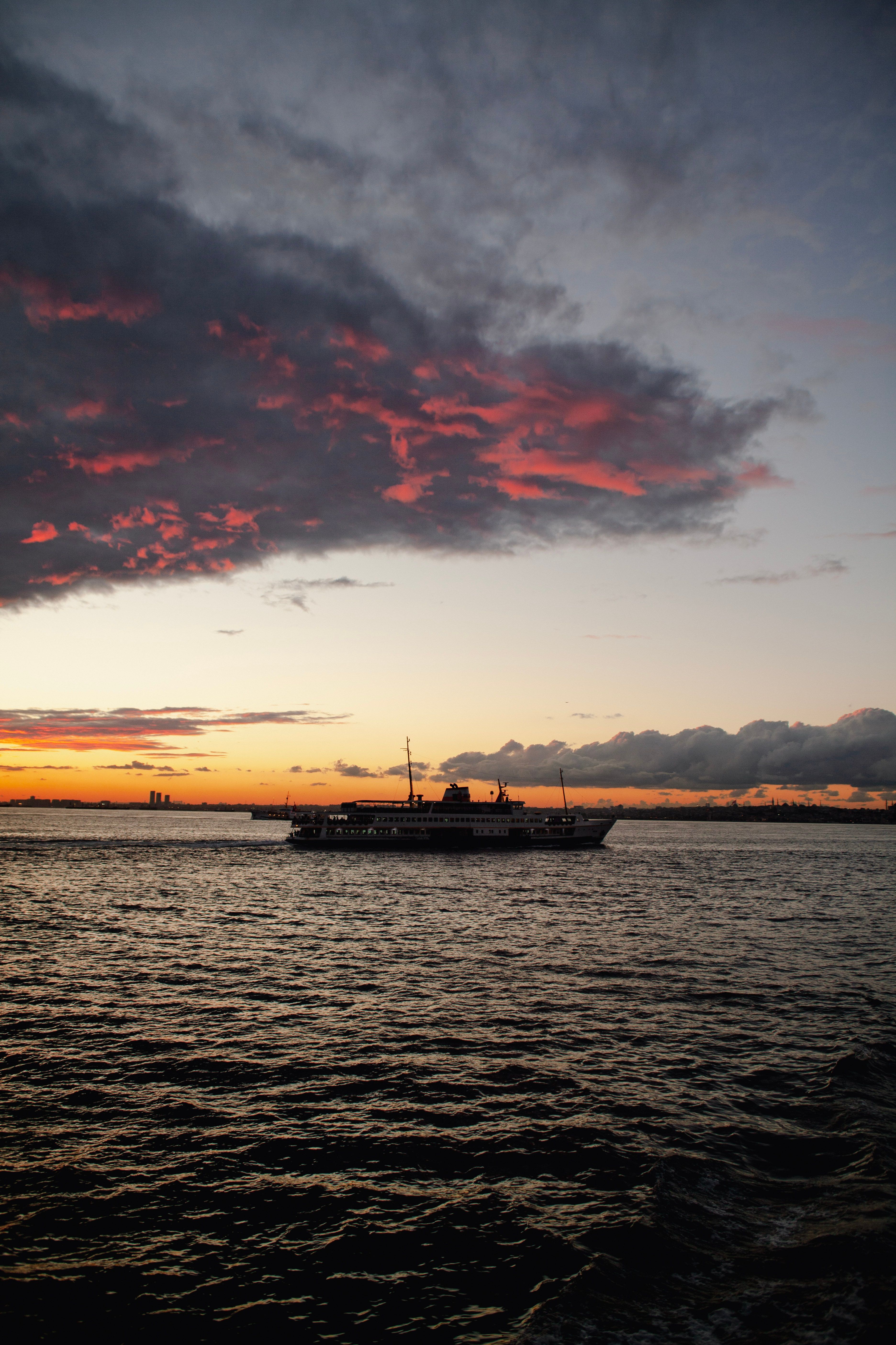 Ship Cruising in the Sea · Free Stock Photo