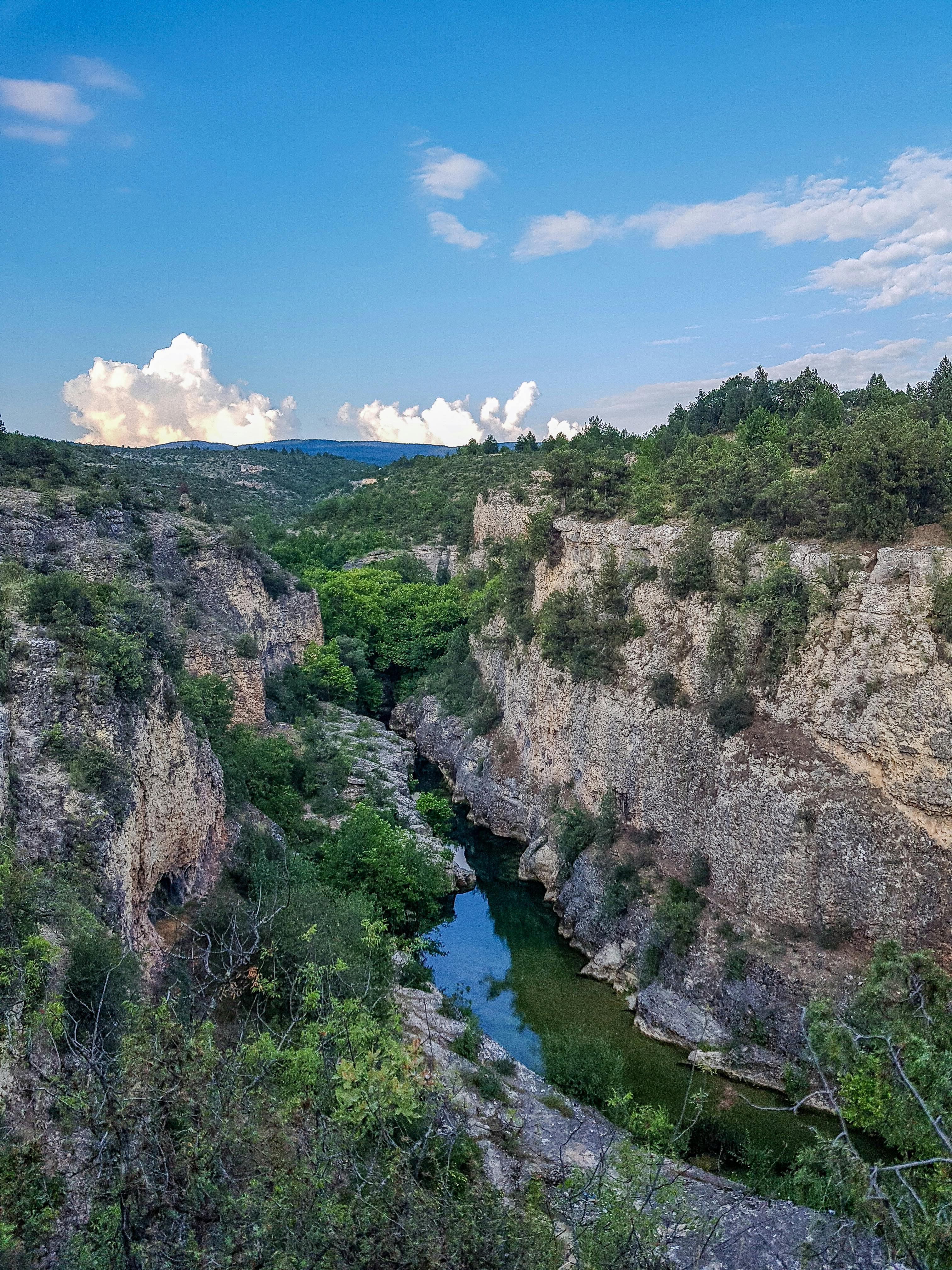 River Running through Canyon · Free Stock Photo