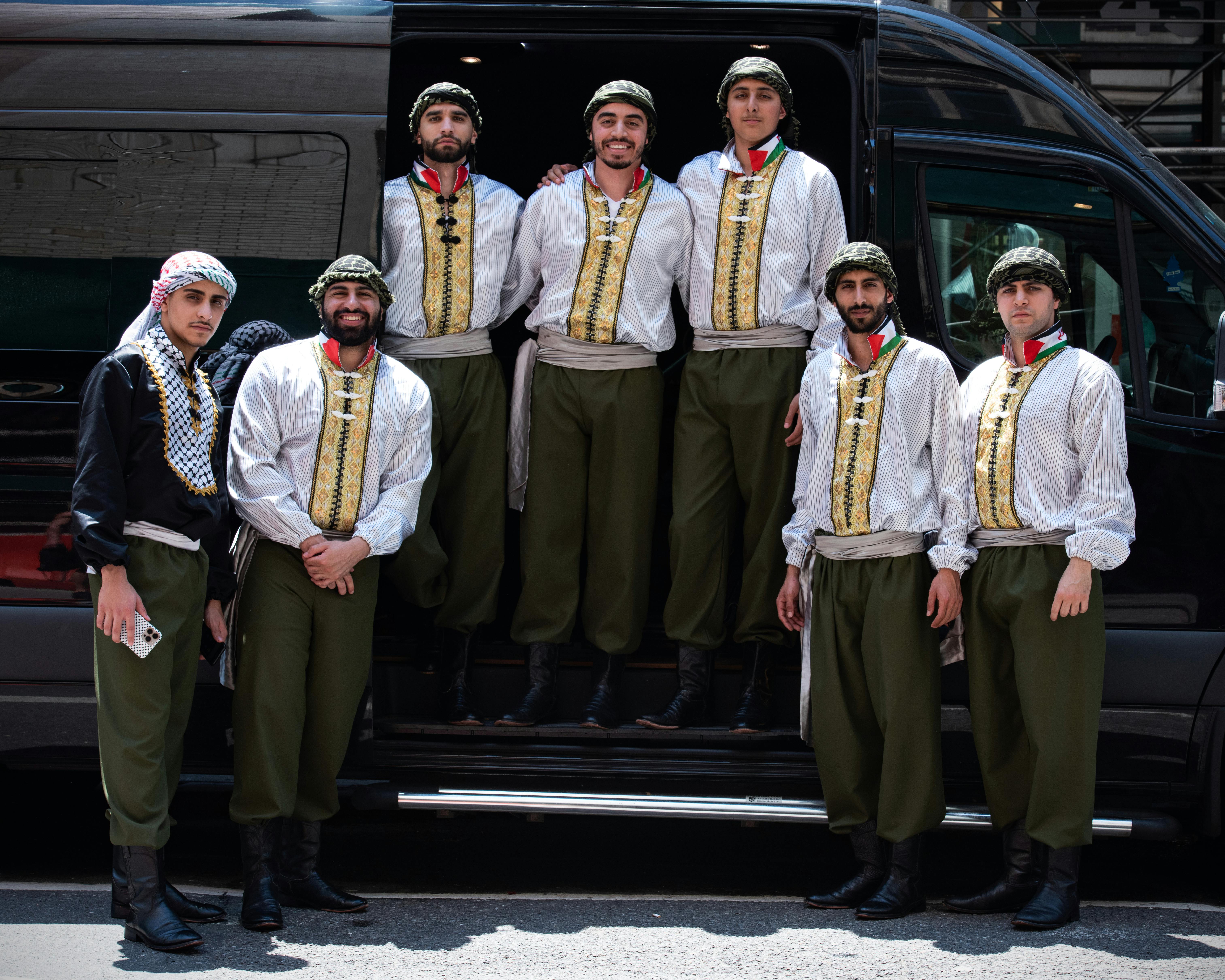 Photo gratuite de armée, élégance, habits traditionnels, hommes ...