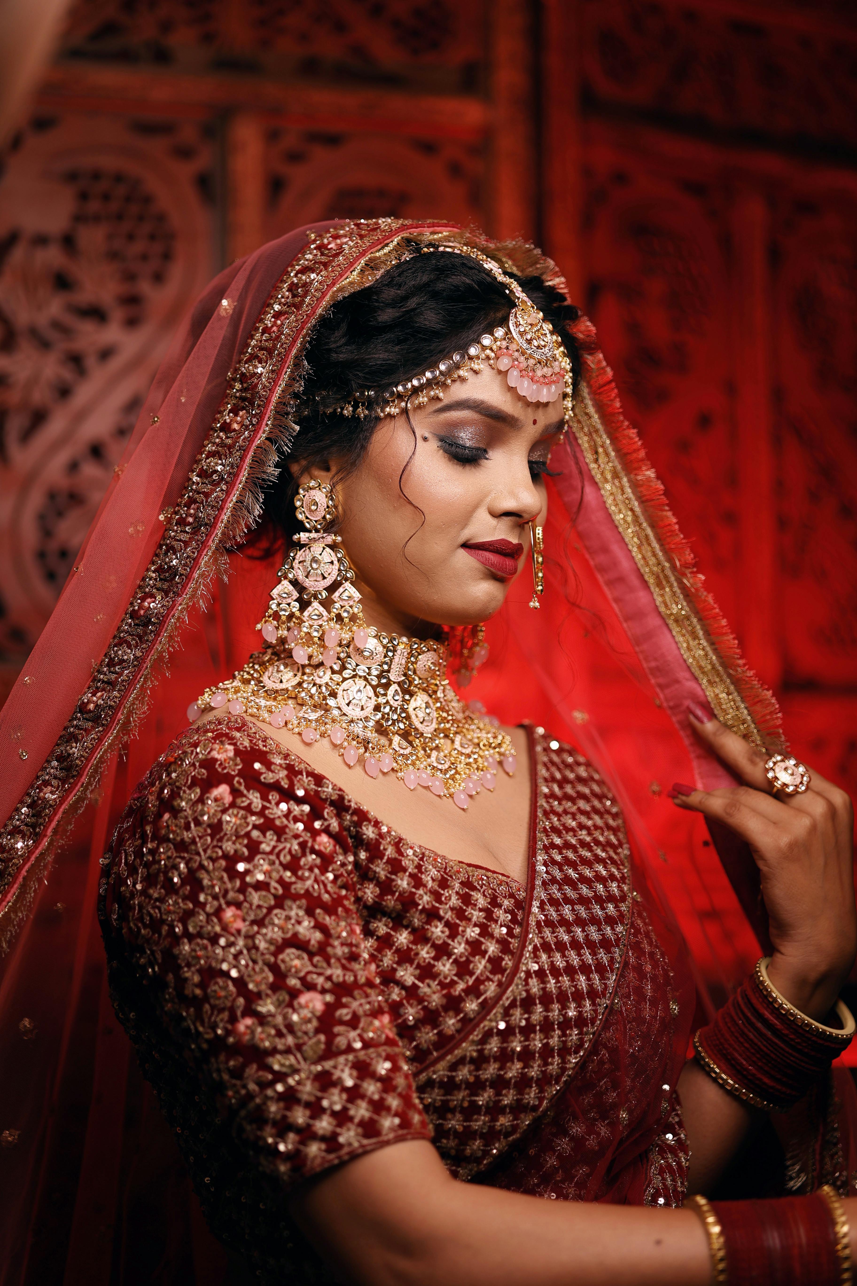 Red Saree Photos, Download The BEST Free Red Saree Stock Photos & HD Images