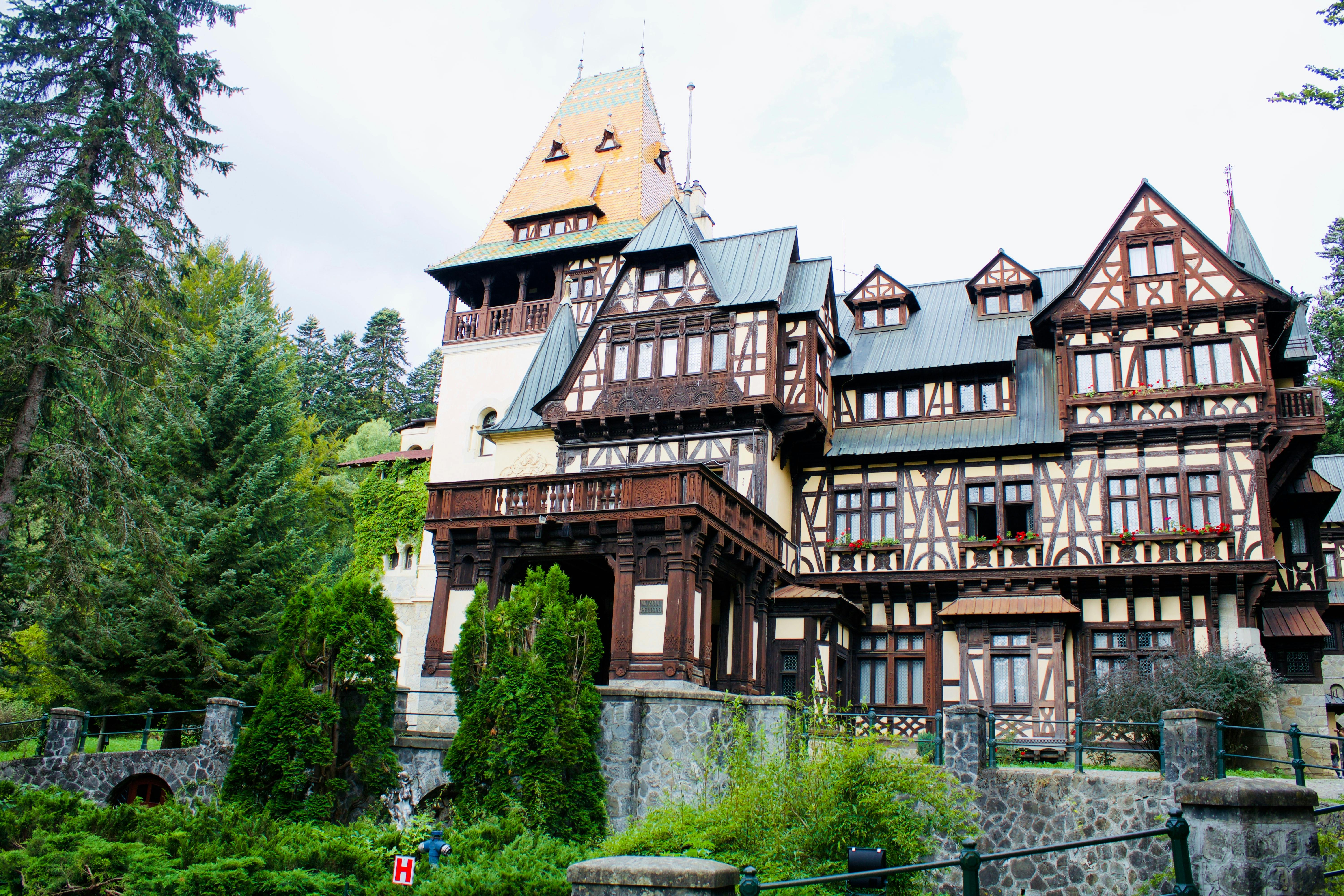 Free stock photo of House of the dictator Nicolae Ceausescu.