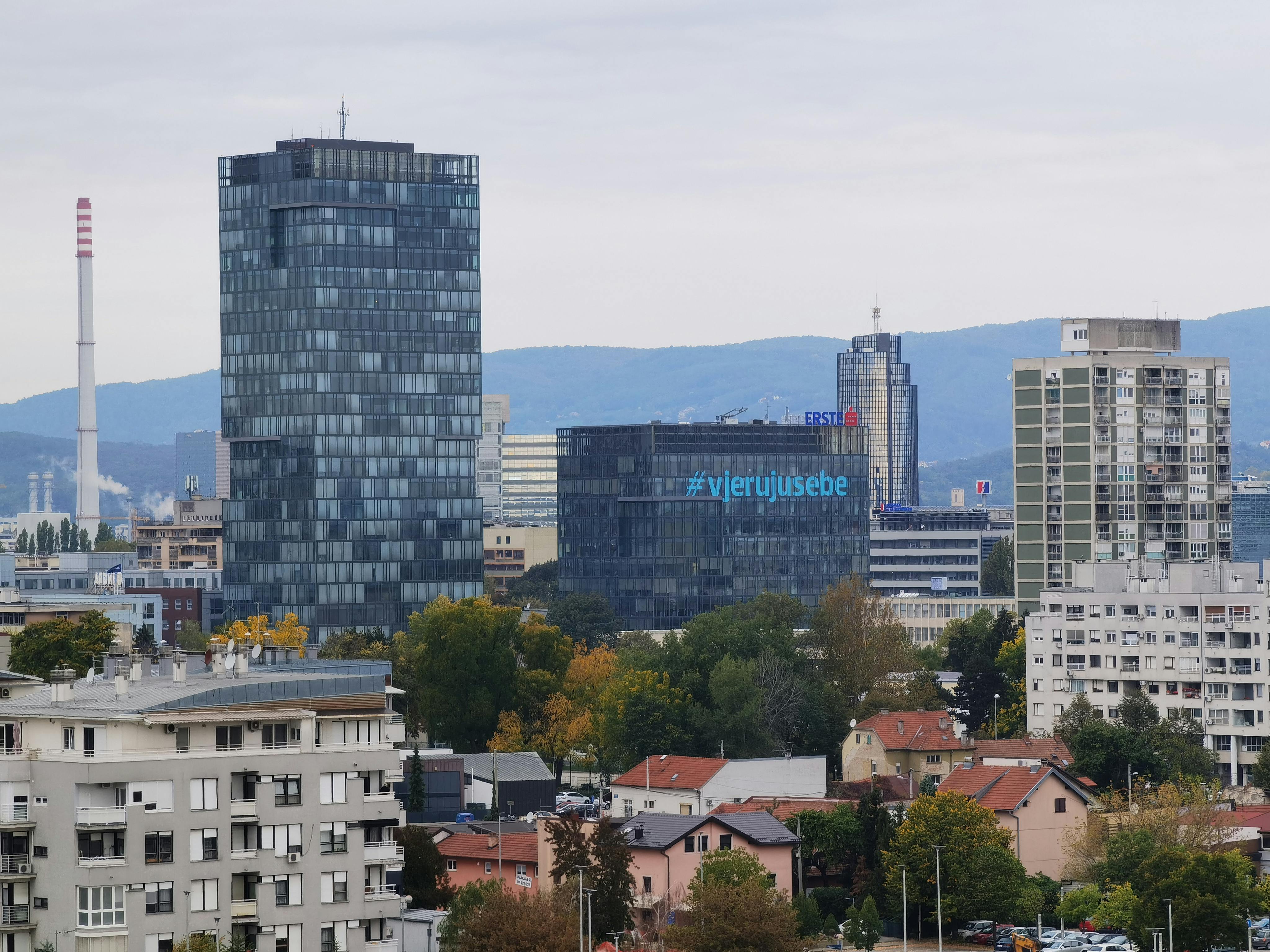 Erste Building Photos, Download The BEST Free Erste Building Stock ...