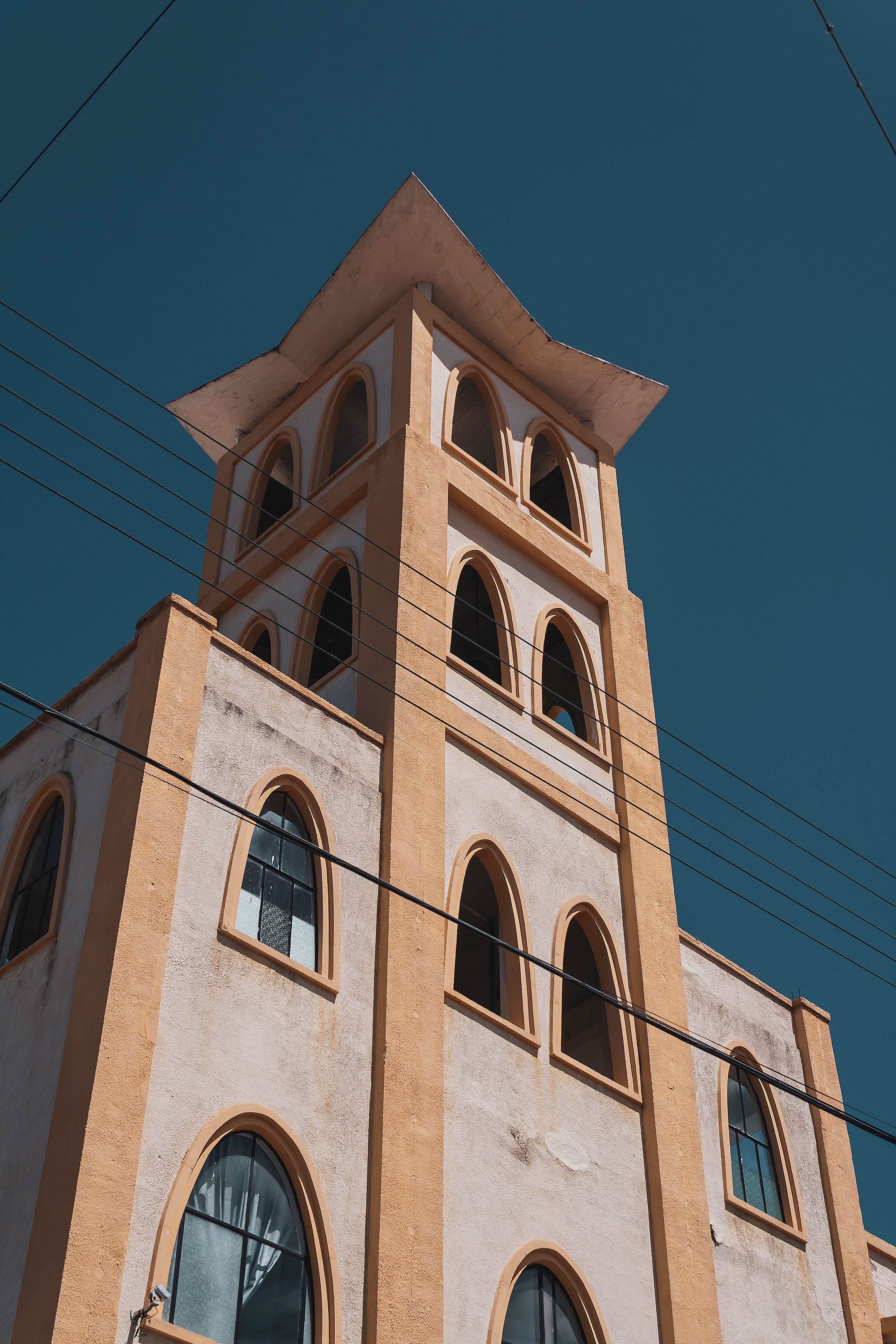 Church Building Under Blue Sky · Free Stock Photo