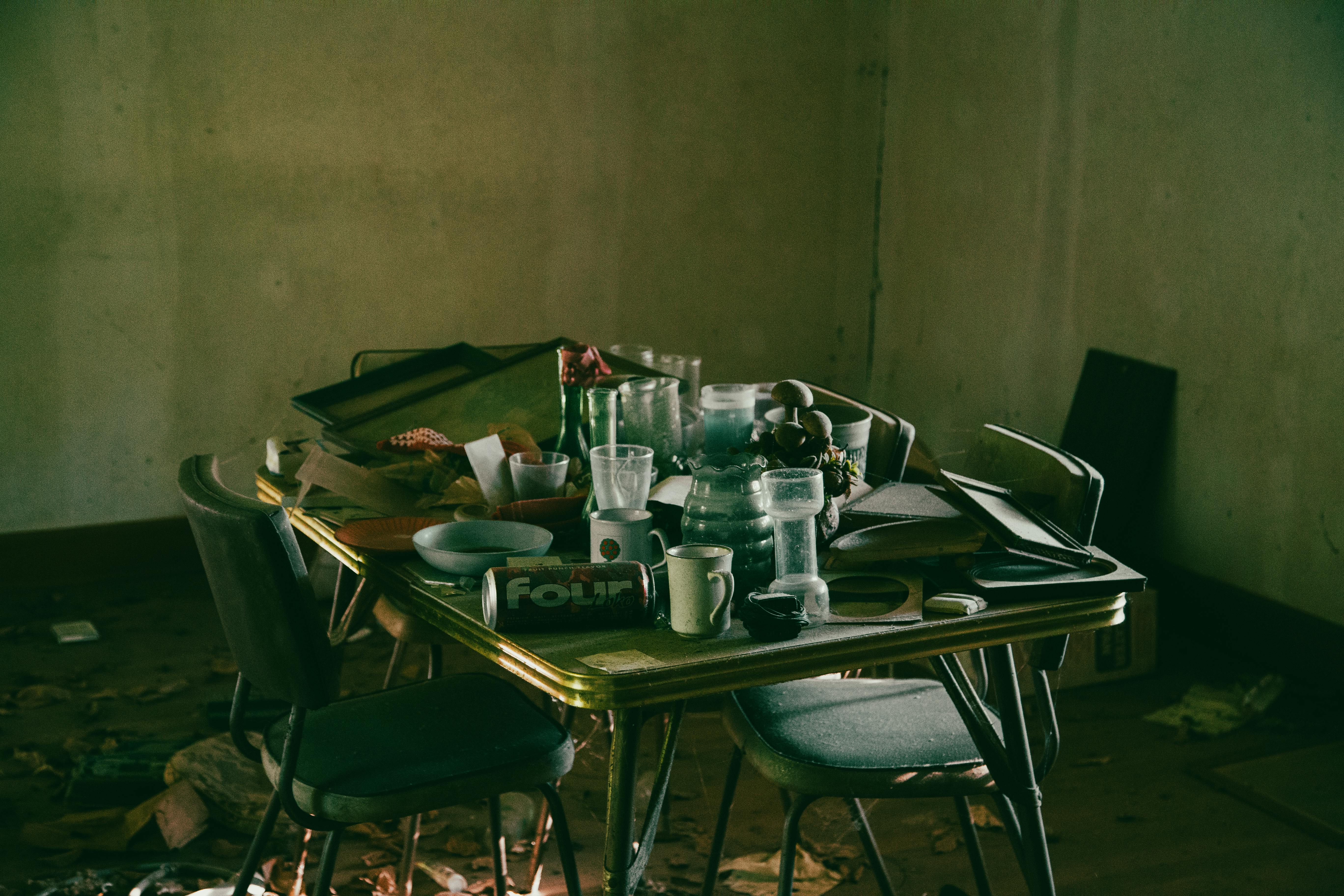 Dirty Dining Table Photos, Download The BEST Free Dirty Dining Table ...