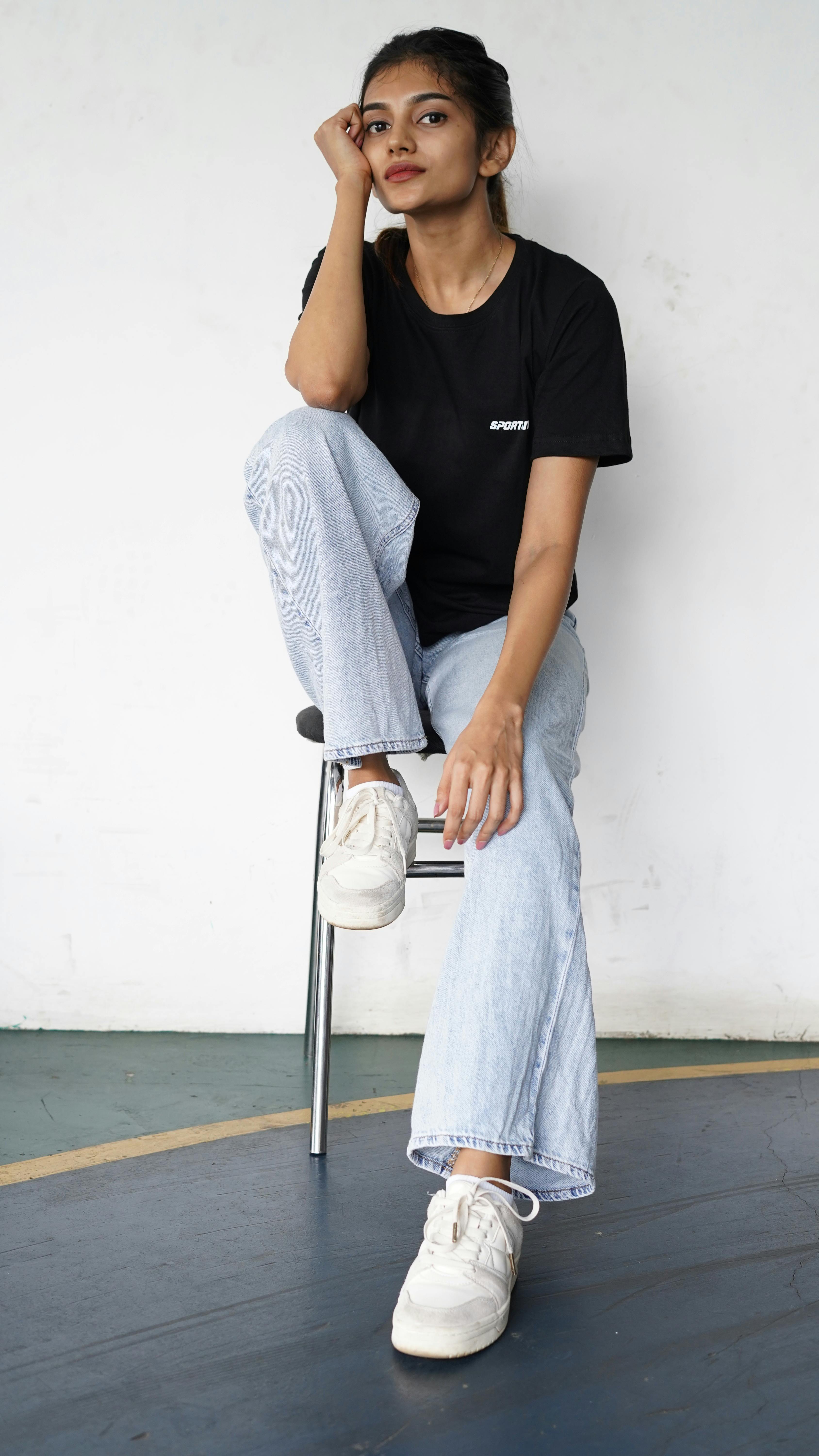 A Women doing Back to Back Pose Together · Free Stock Photo