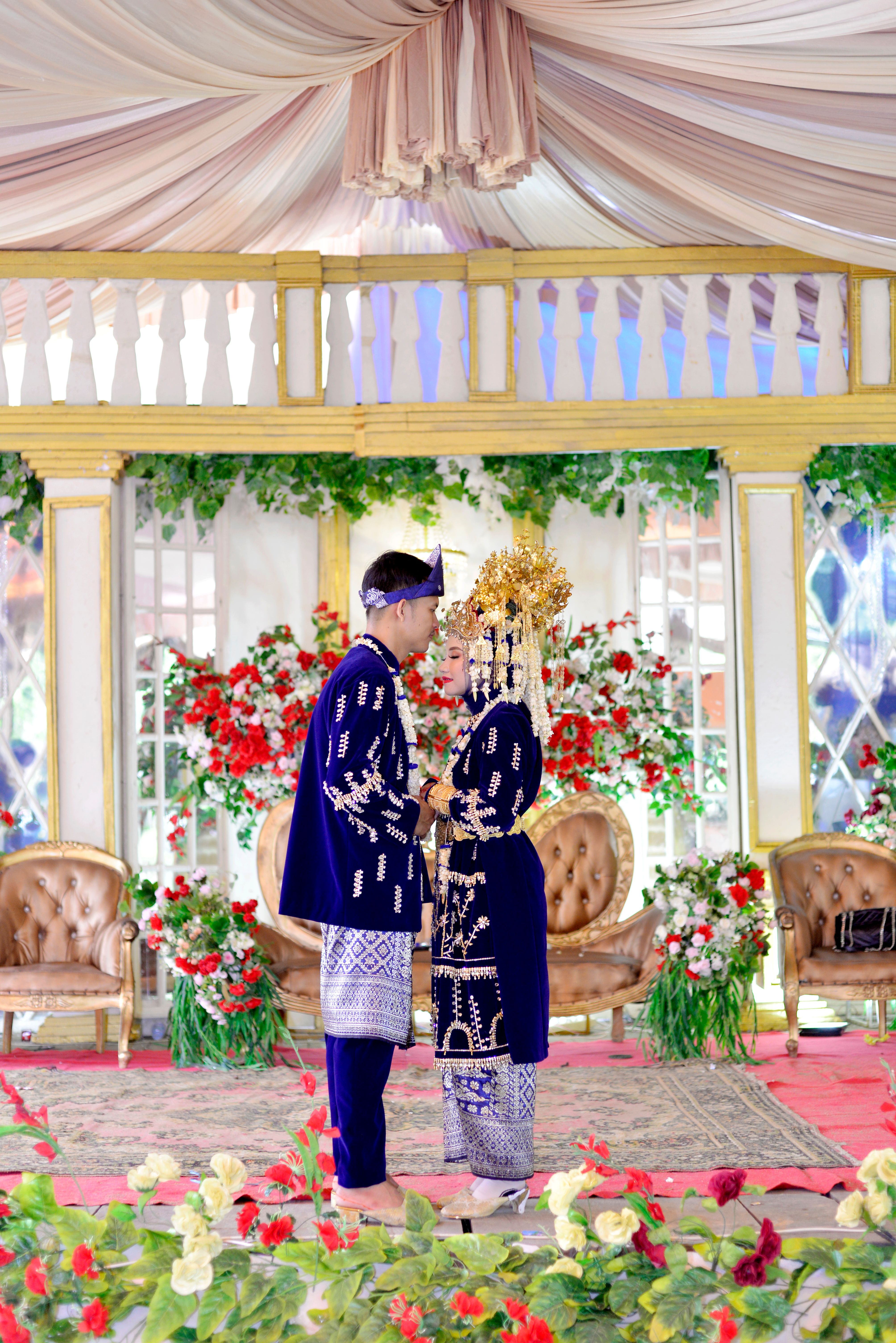 Wedding Photography of a Romantic Couple in Traditional Clothing · Free ...
