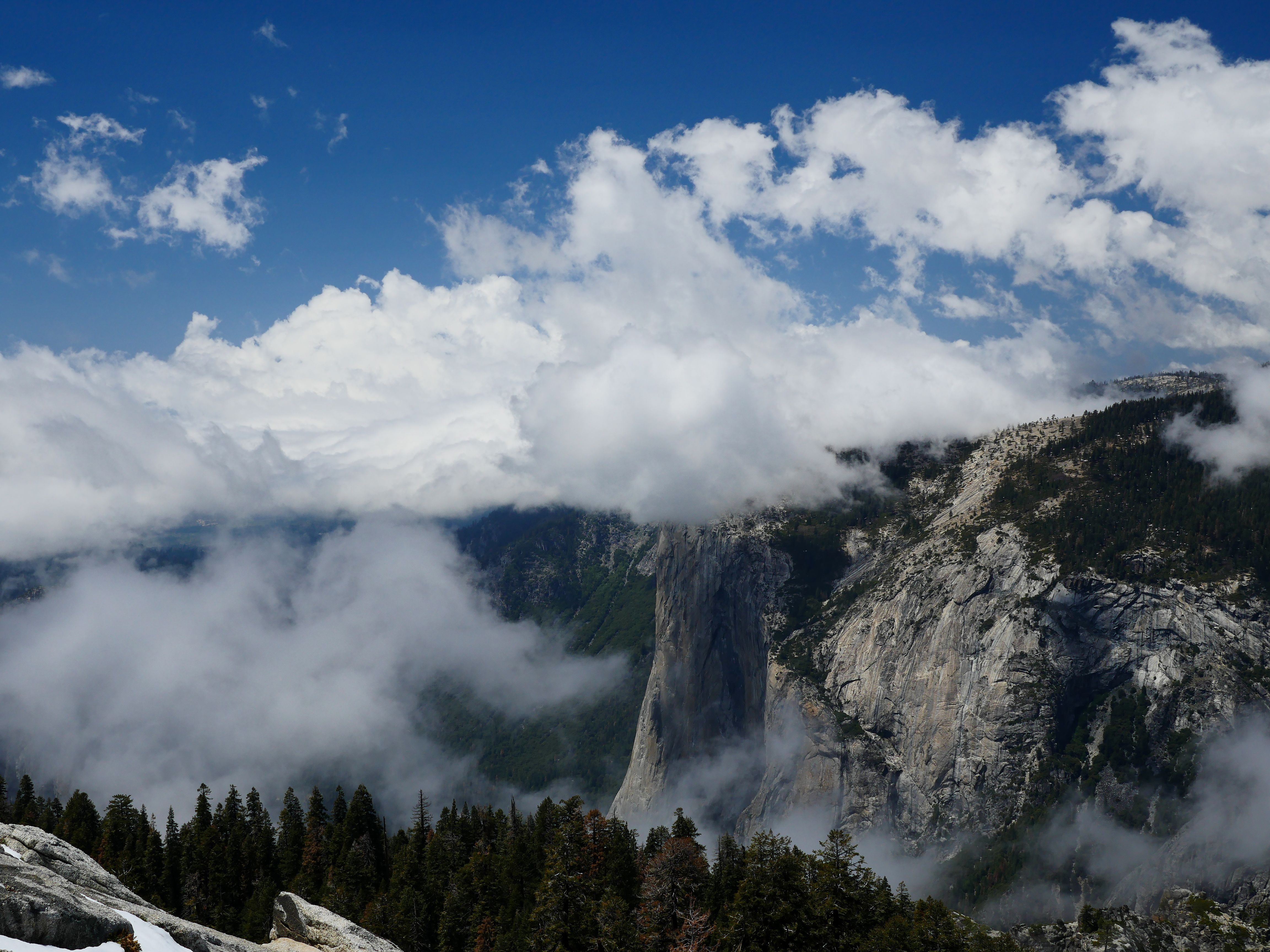 View of a Mountain with Clouds · Free Stock Photo