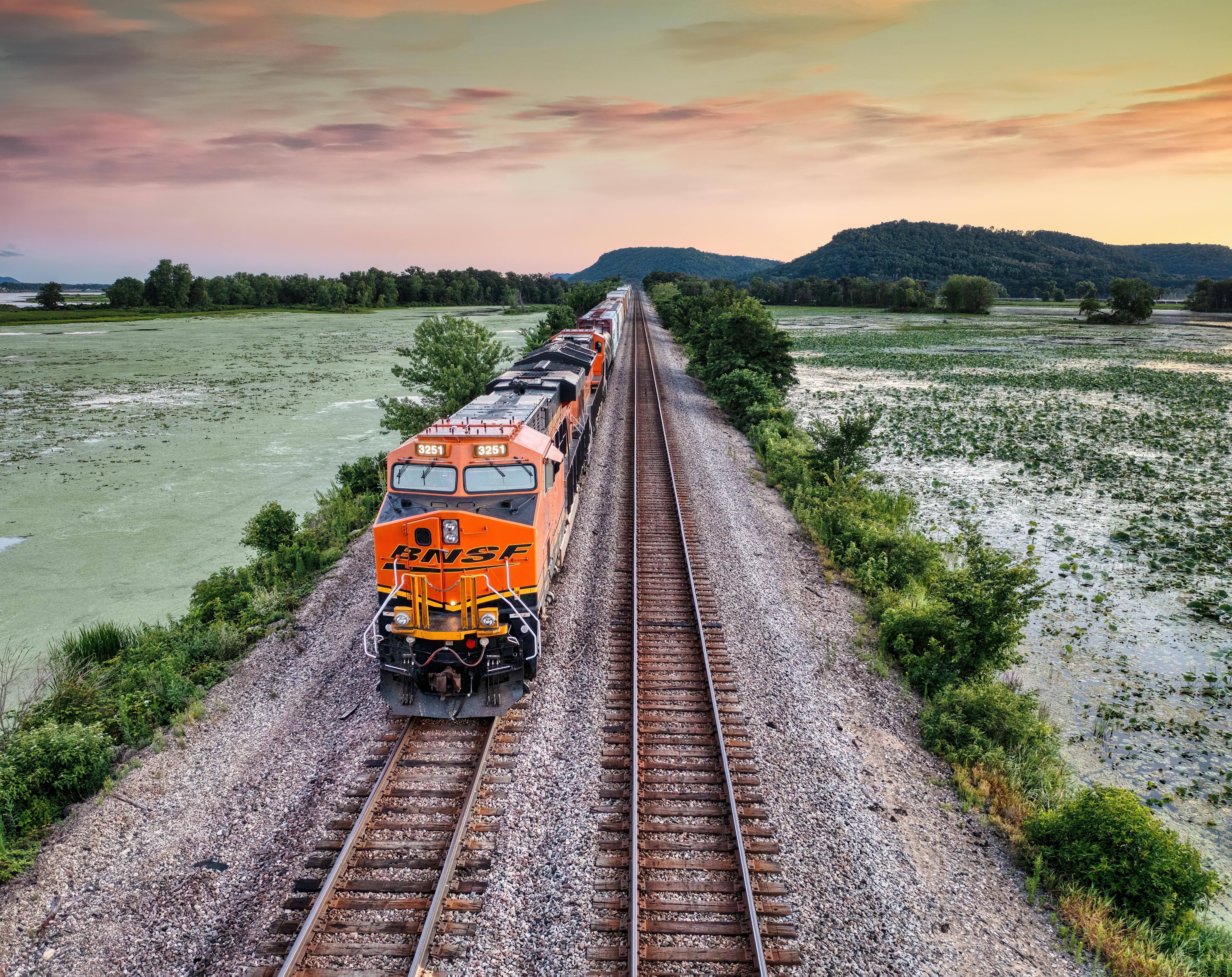 Bnsf Railway Photos, Download The BEST Free Bnsf Railway Stock Photos ...
