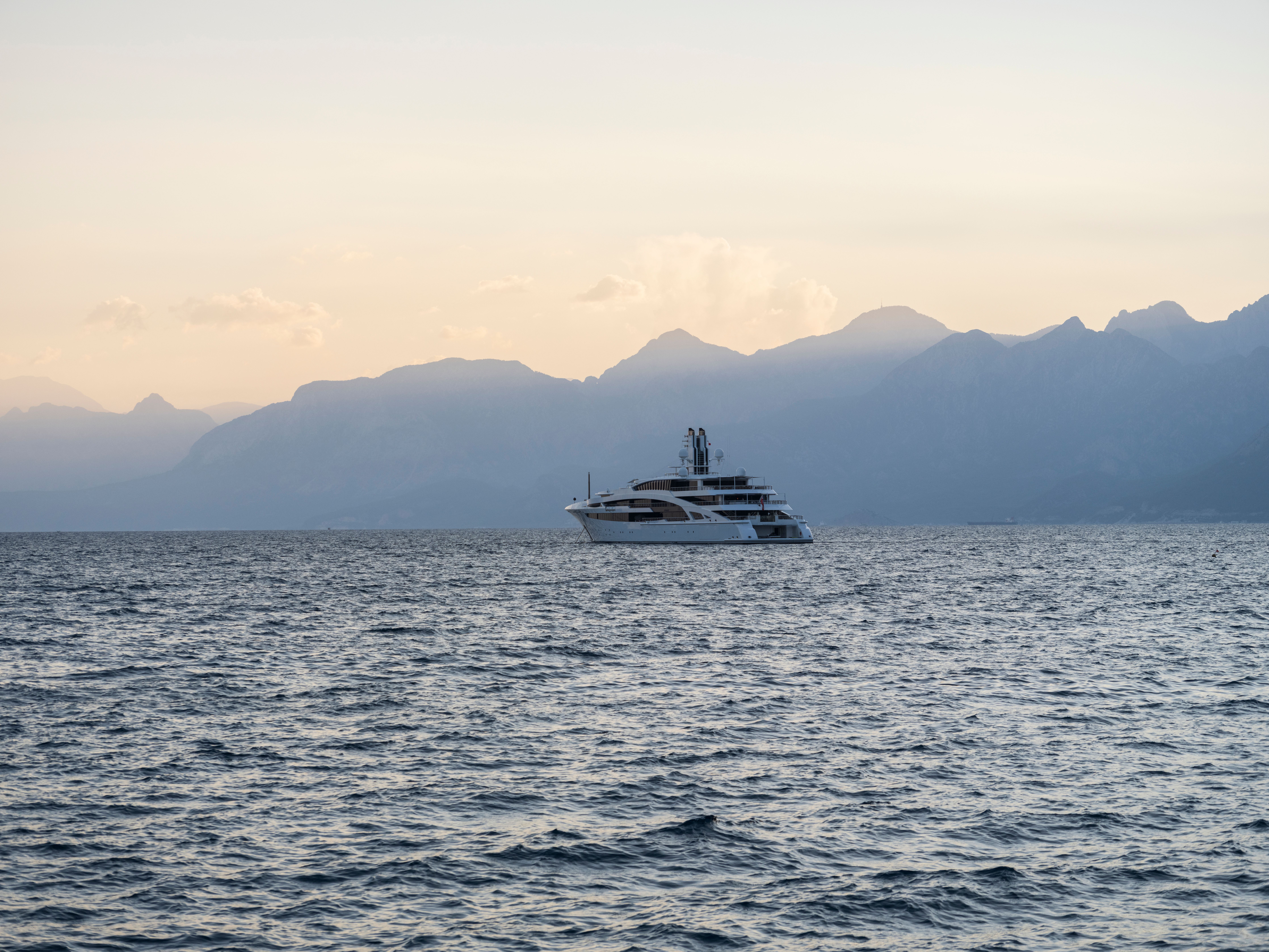 White Yacht on Water · Free Stock Photo