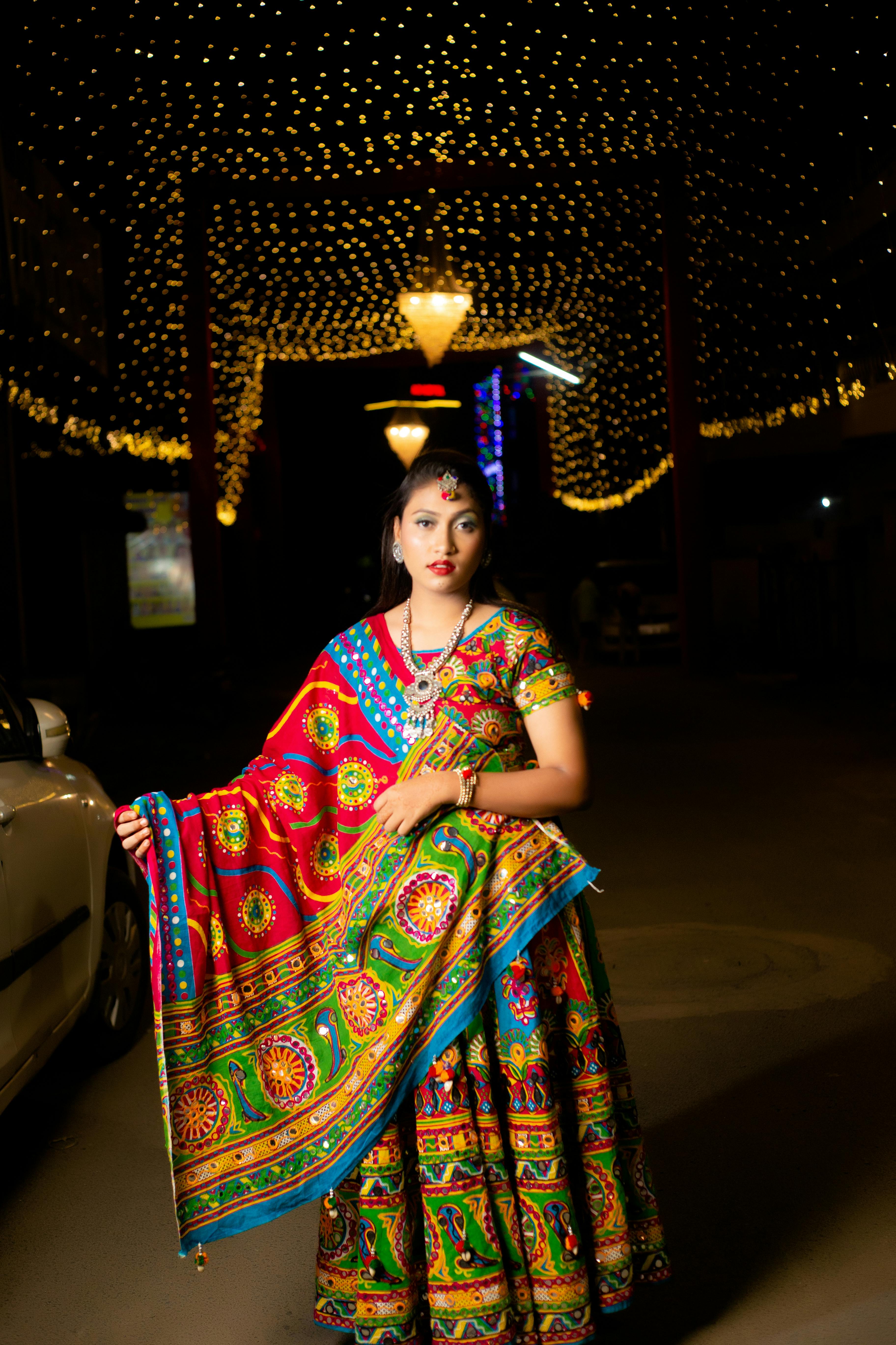 Sarees Street Photos, Download The BEST Free Sarees Street Stock Photos ...