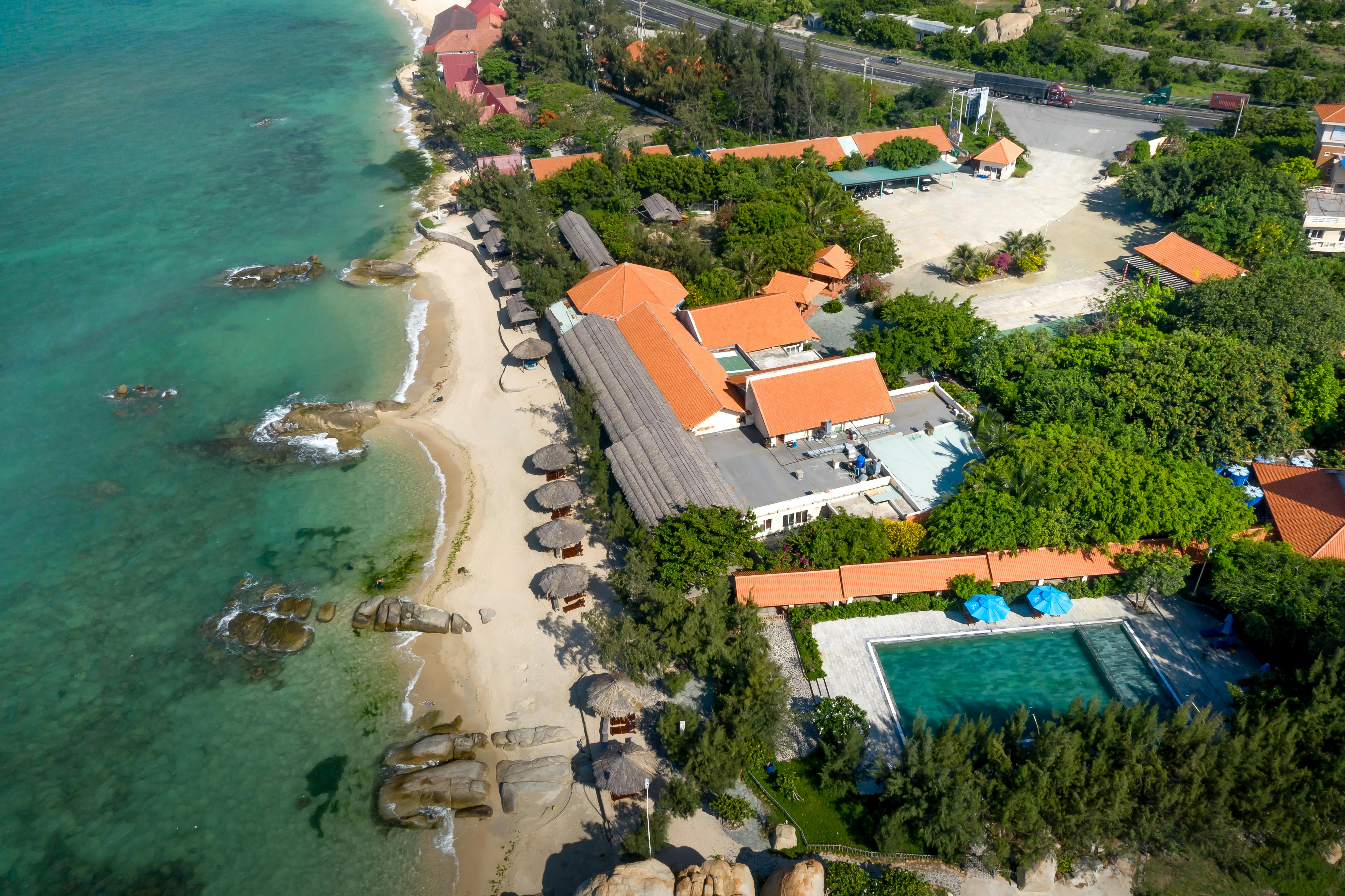 Top View of Seaside Hotels and Beach on Dominicana · Free Stock Photo
