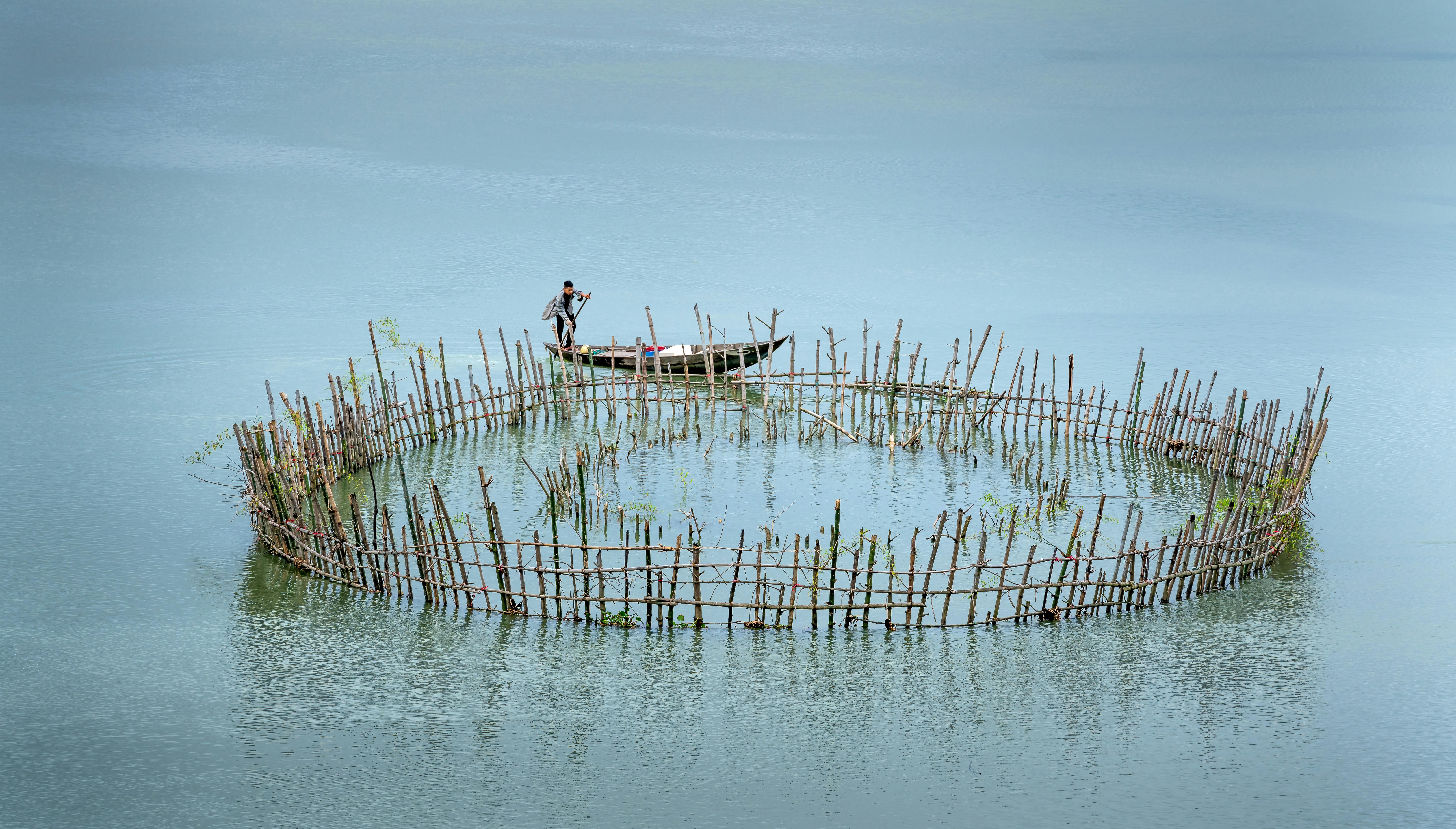 Circular Boat Photos, Download The BEST Free Circular Boat Stock Photos ...