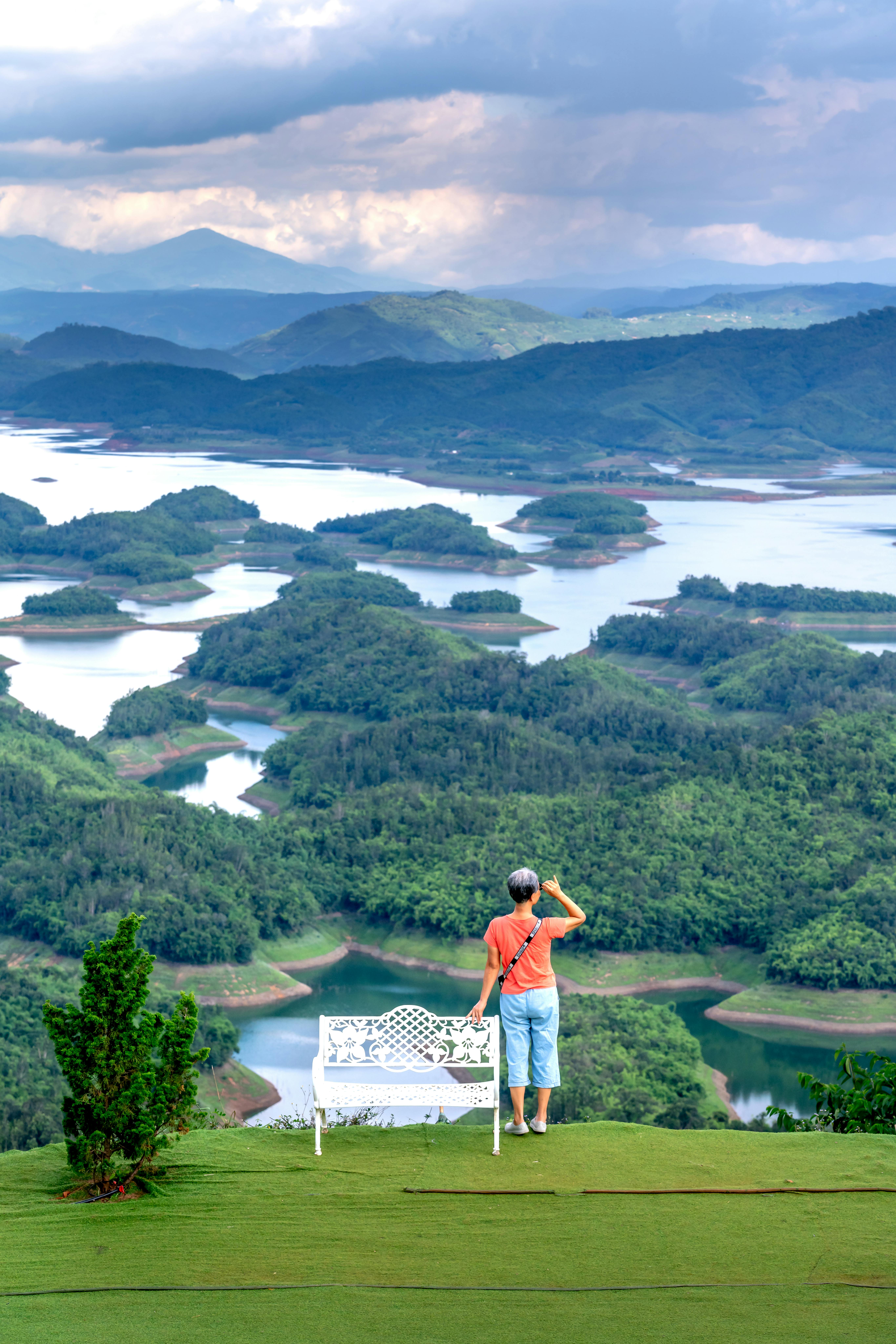 Back View Of A Woman Photos, Download The BEST Free Back View Of A ...