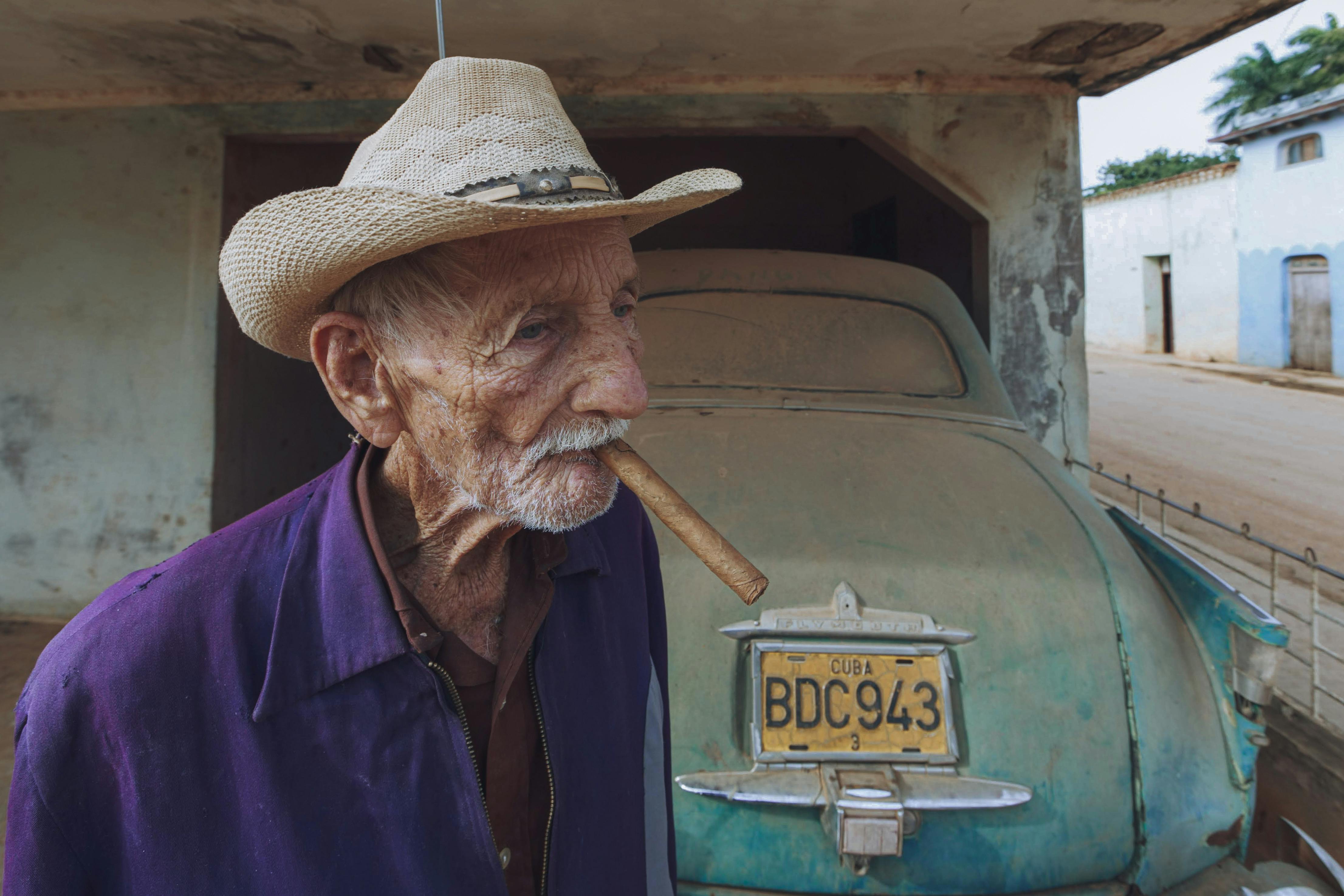 Spongebob Cigar Photos, Download Free Spongebob Cigar Stock Photos & HD ...