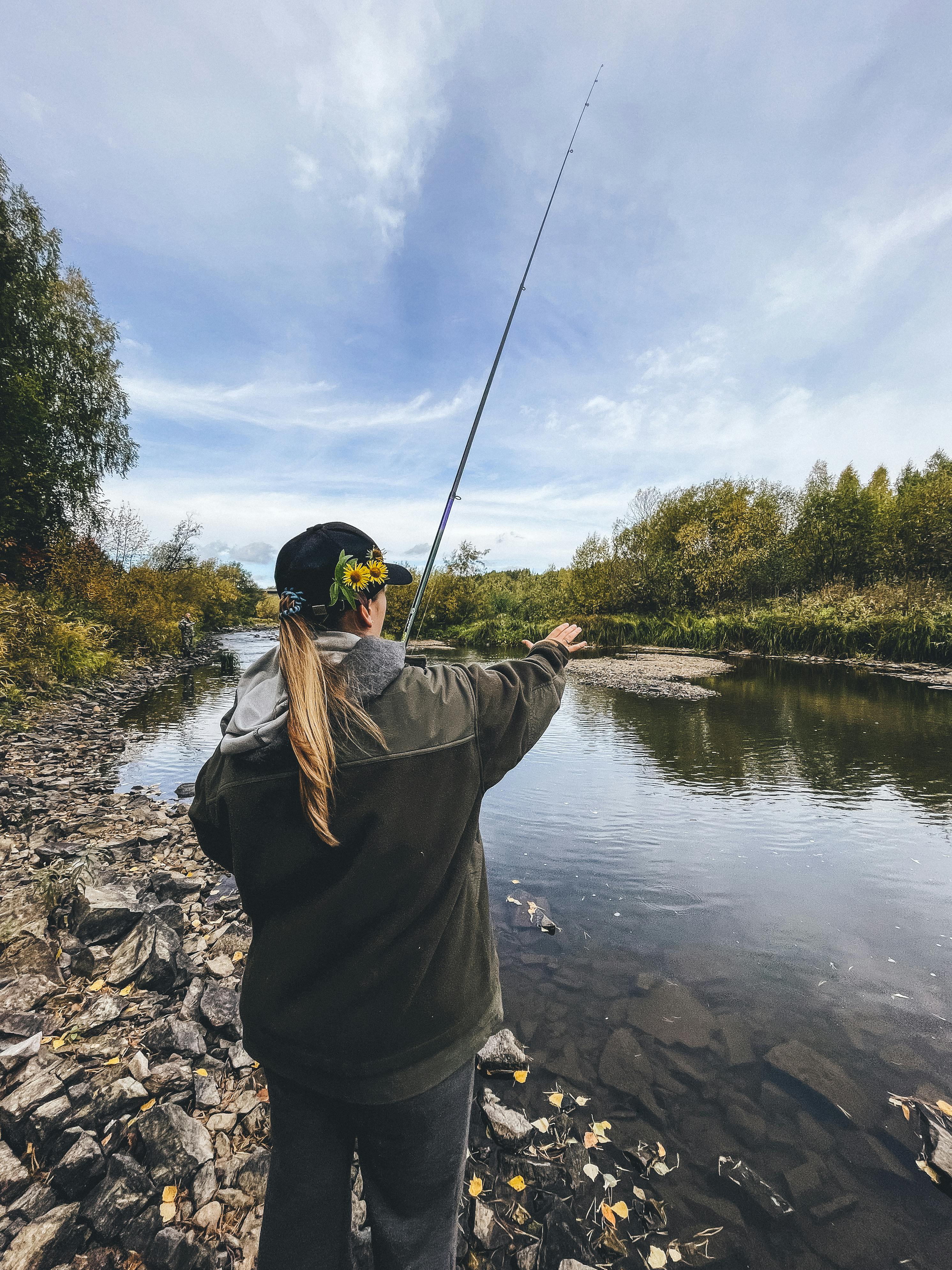Women Fishing Photos, Download The BEST Free Women Fishing Stock Photos ...