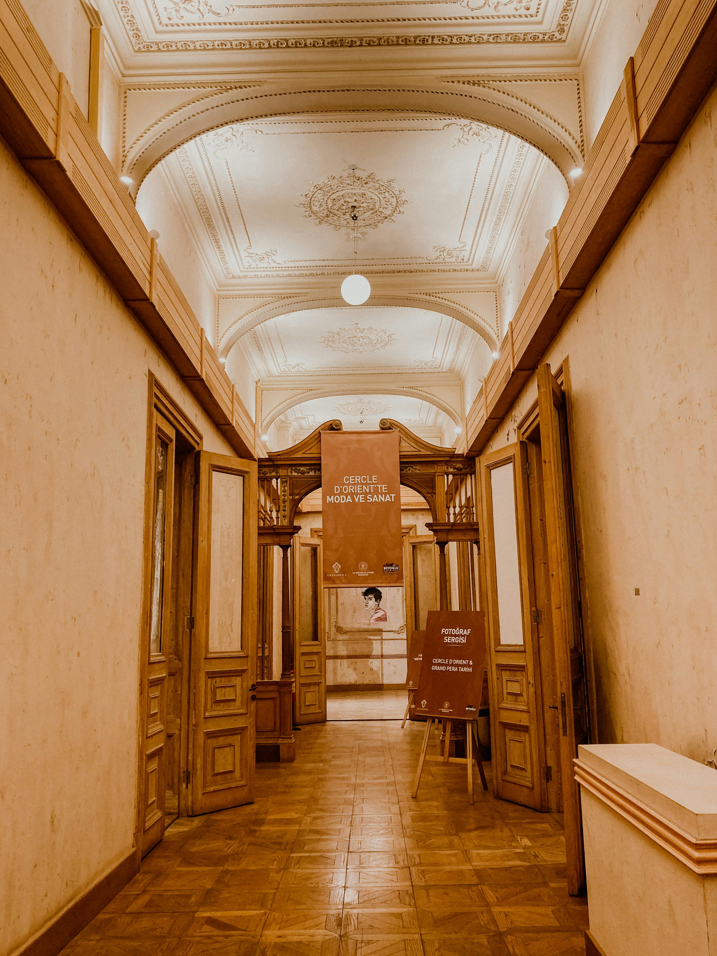 Hallway Inside a Museum · Free Stock Photo