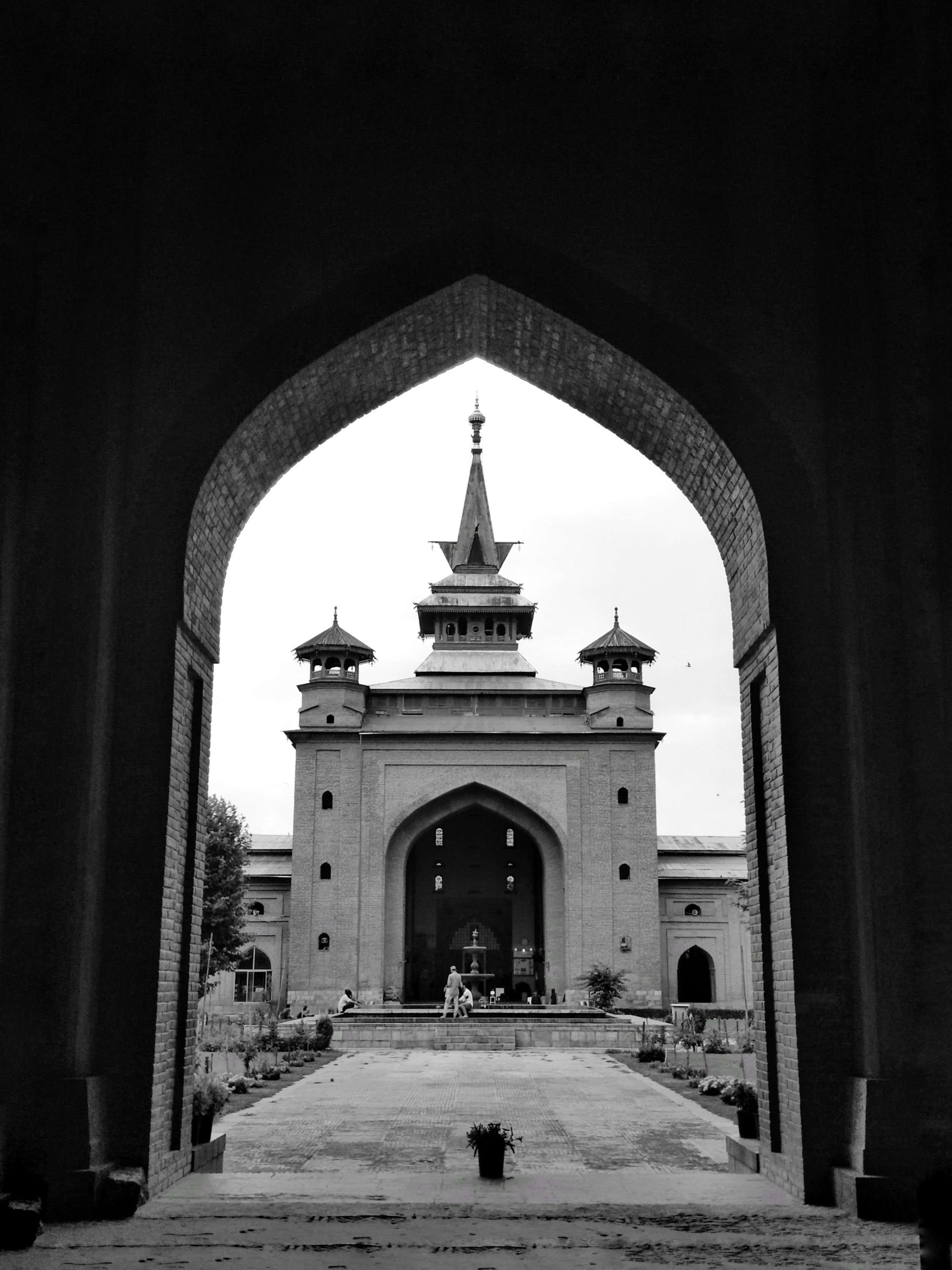 Courtyard of the Jama Masjid Mosque Seen through the Gate and Arches of ...
